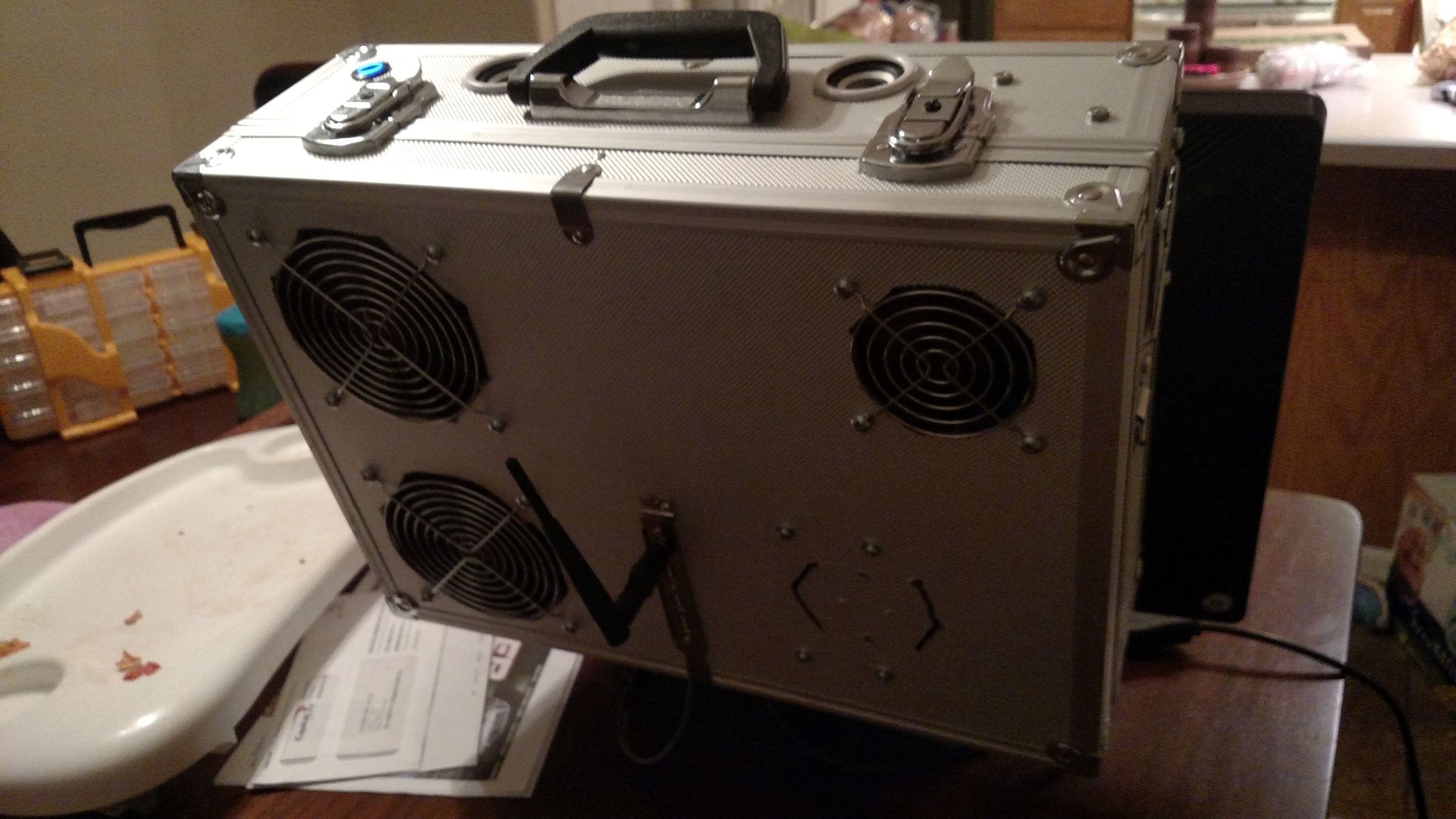 All-in-one PC Build (Luggable PC) : 8 Steps (with Pictures) - Instructables