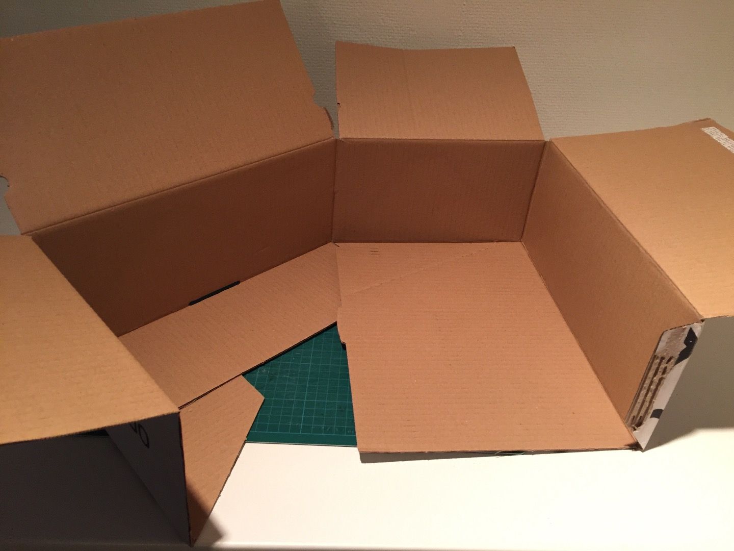 Cardboard Clothing Hanger : 6 Steps (with Pictures) - Instructables