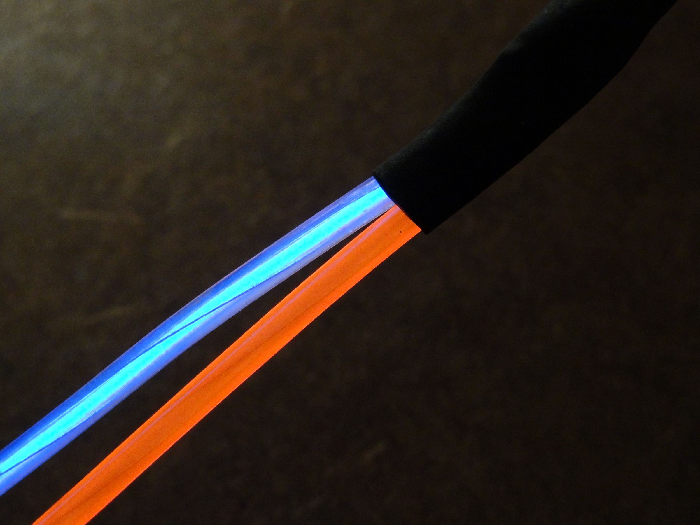 EL Wire: Daisy Chaining Different Colors : 9 Steps - Instructables