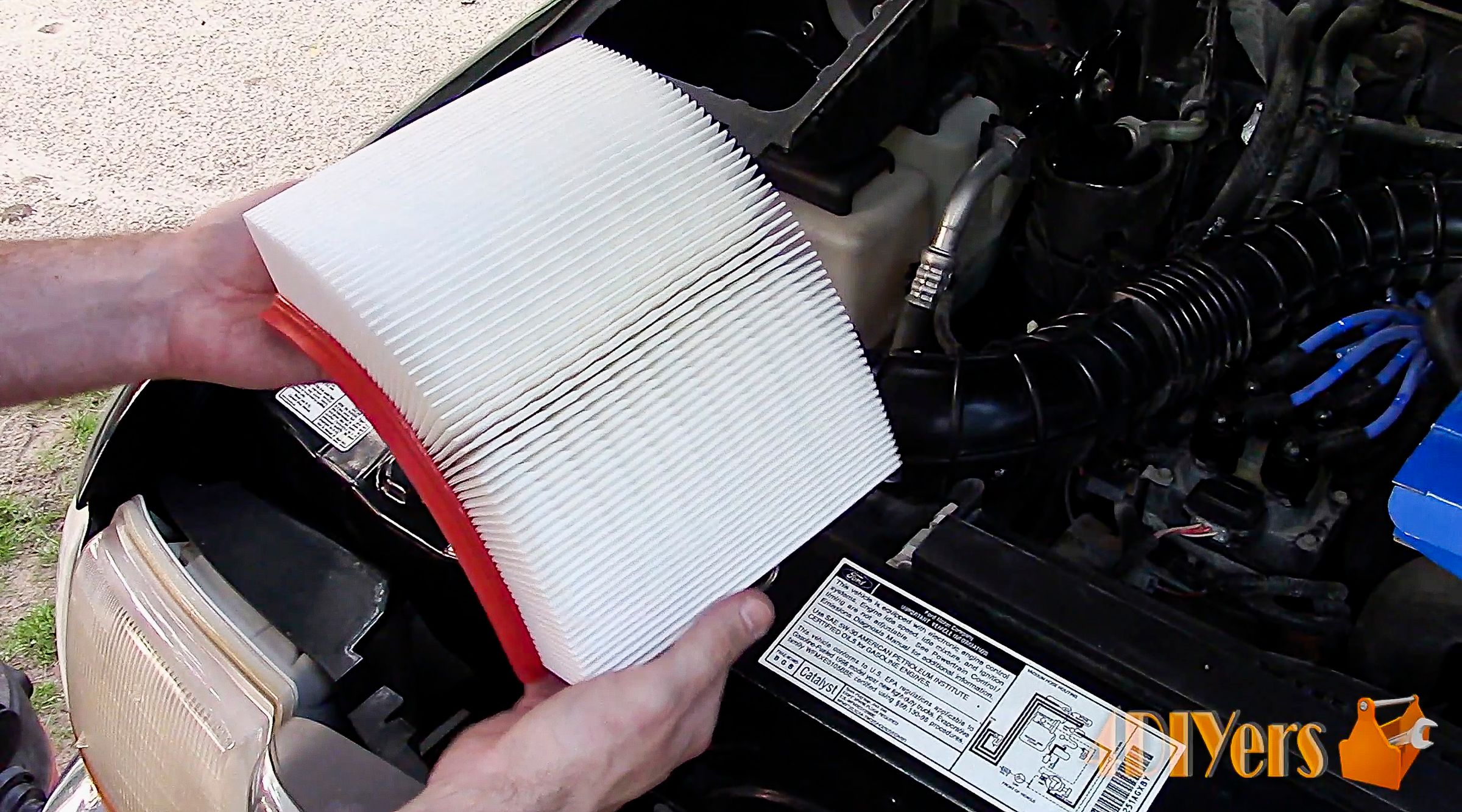 How to Replace an Air Filter : 5 Steps (with Pictures) - Instructables