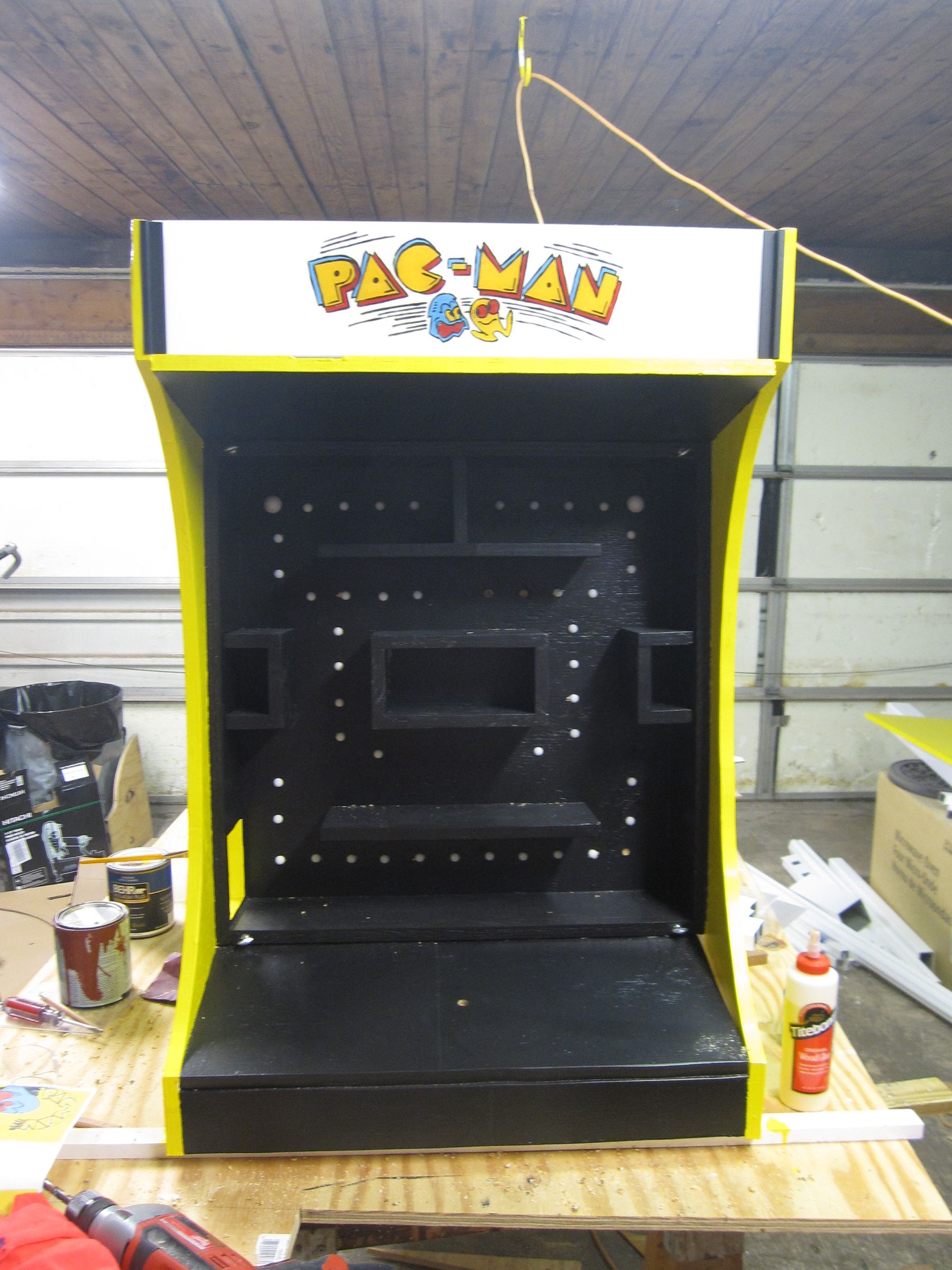 Pac Man Squirrel Feeder : 8 Steps (with Pictures) - Instructables