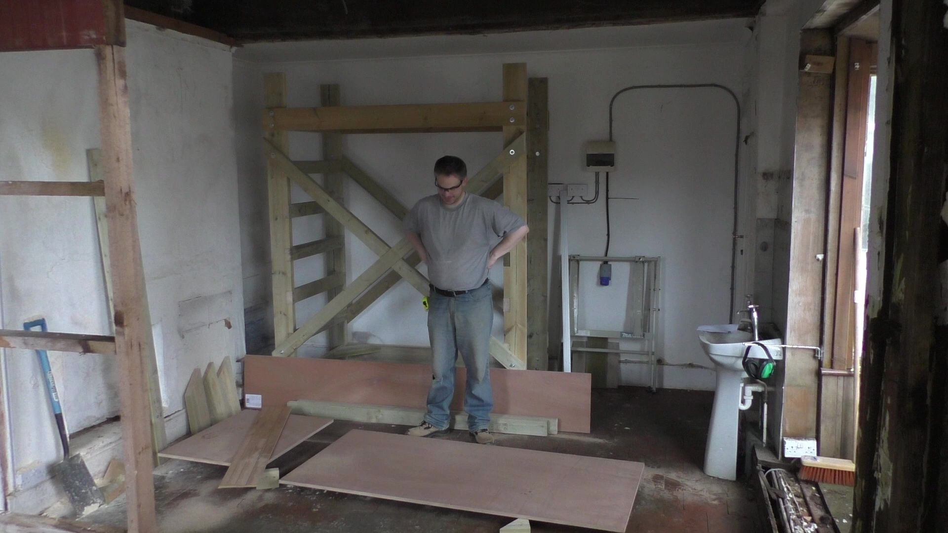 Wooden Scaffolding Tower : 11 Steps (with Pictures) - Instructables