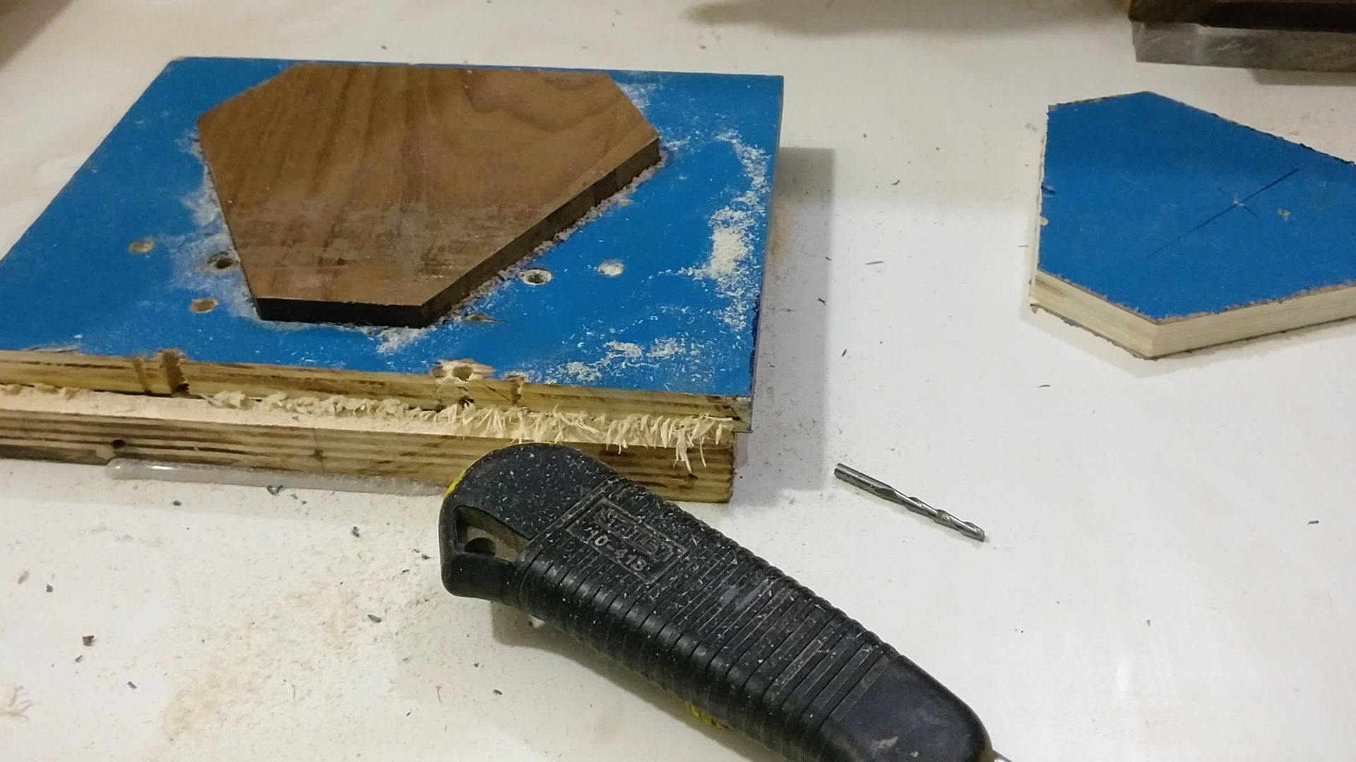 RGB Alienware Headphone Stand : 13 Steps (with Pictures) - Instructables