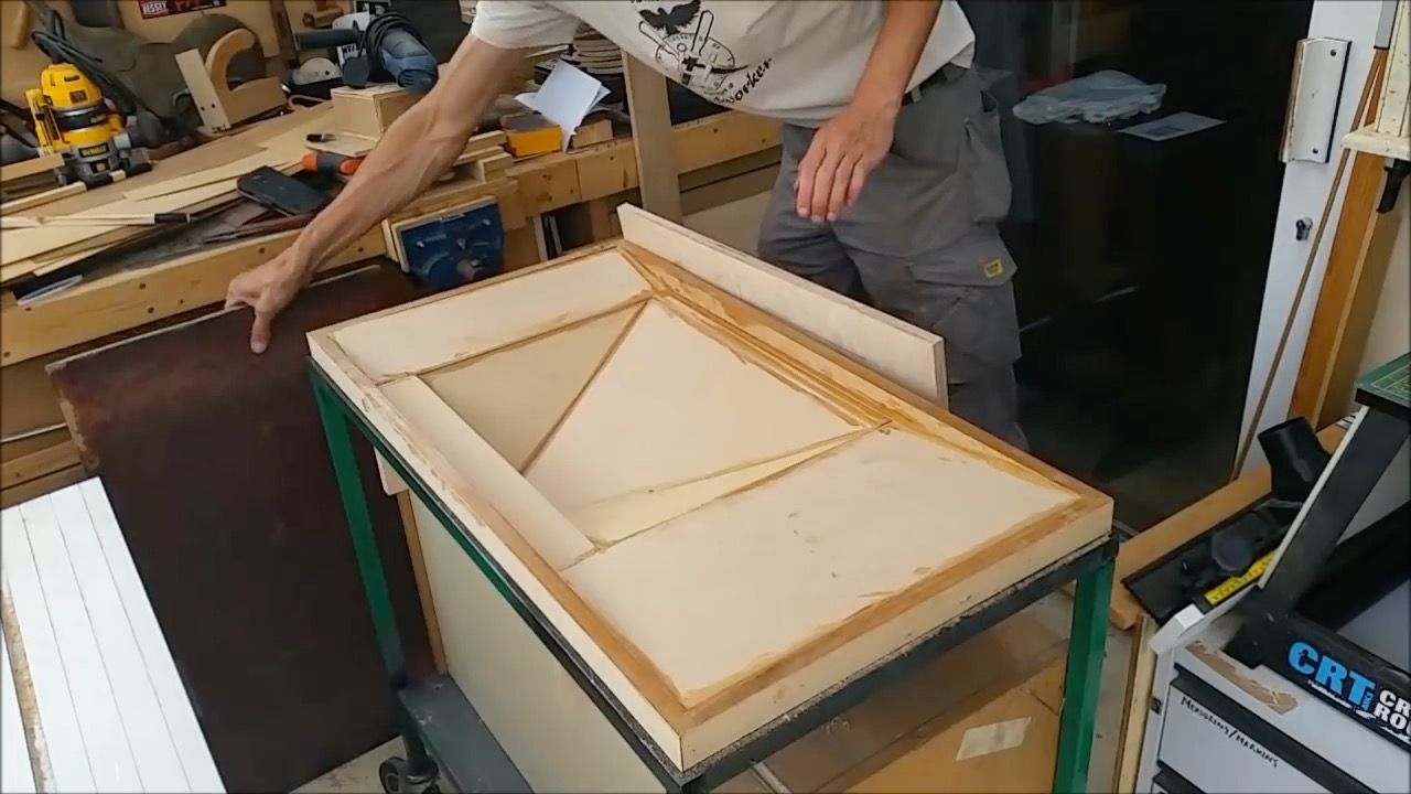 Easy Workshop Down Draft Sanding and Outfeed Table. : 9 Steps (with ...