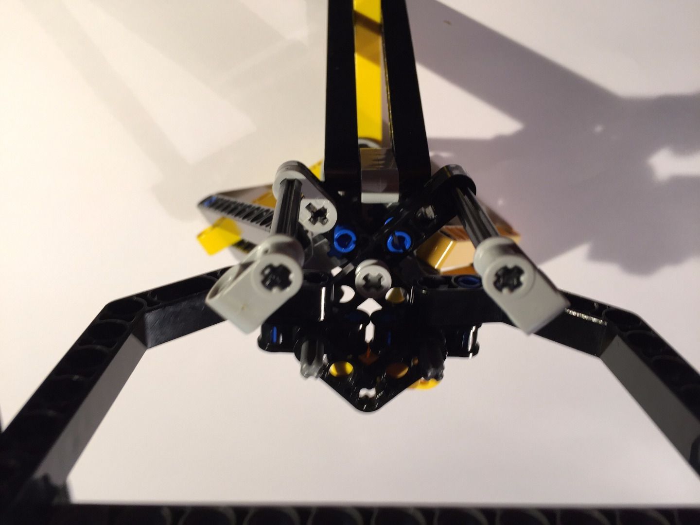 Real Lego Tripod : 5 Steps - Instructables