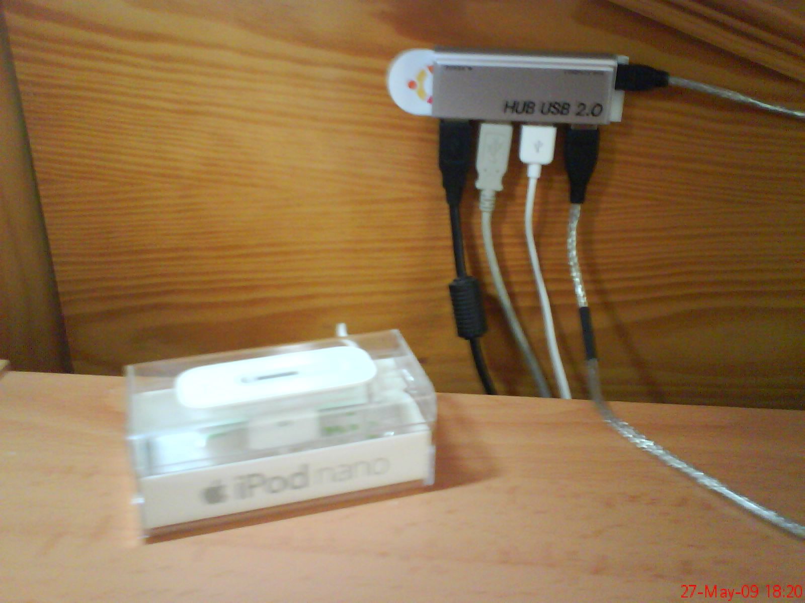 Fix a Usb Hub Without Tools or Marks : 8 Steps - Instructables