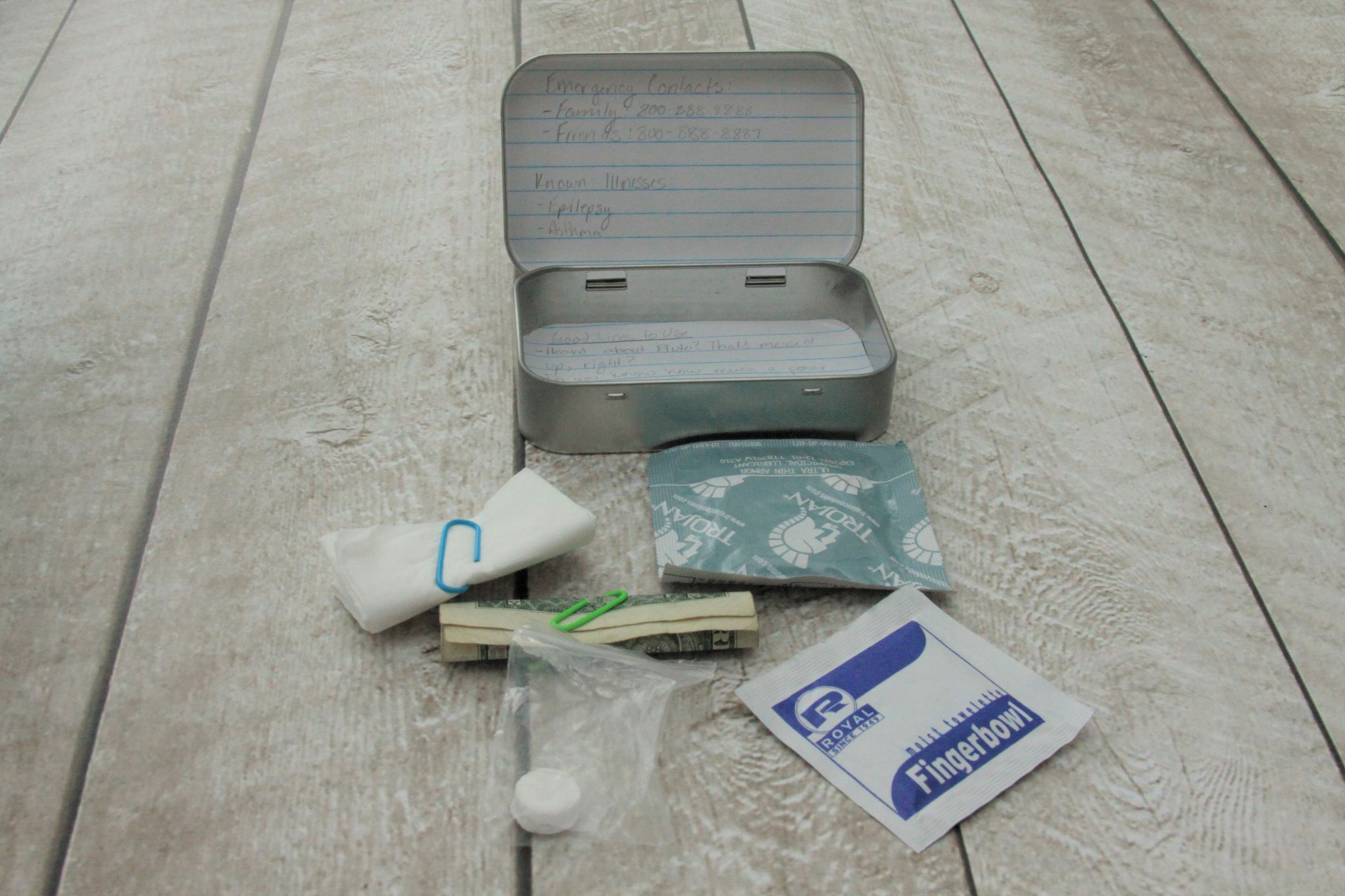 Altoids Survival Kit: Surviving the First Date : 5 Steps - Instructables