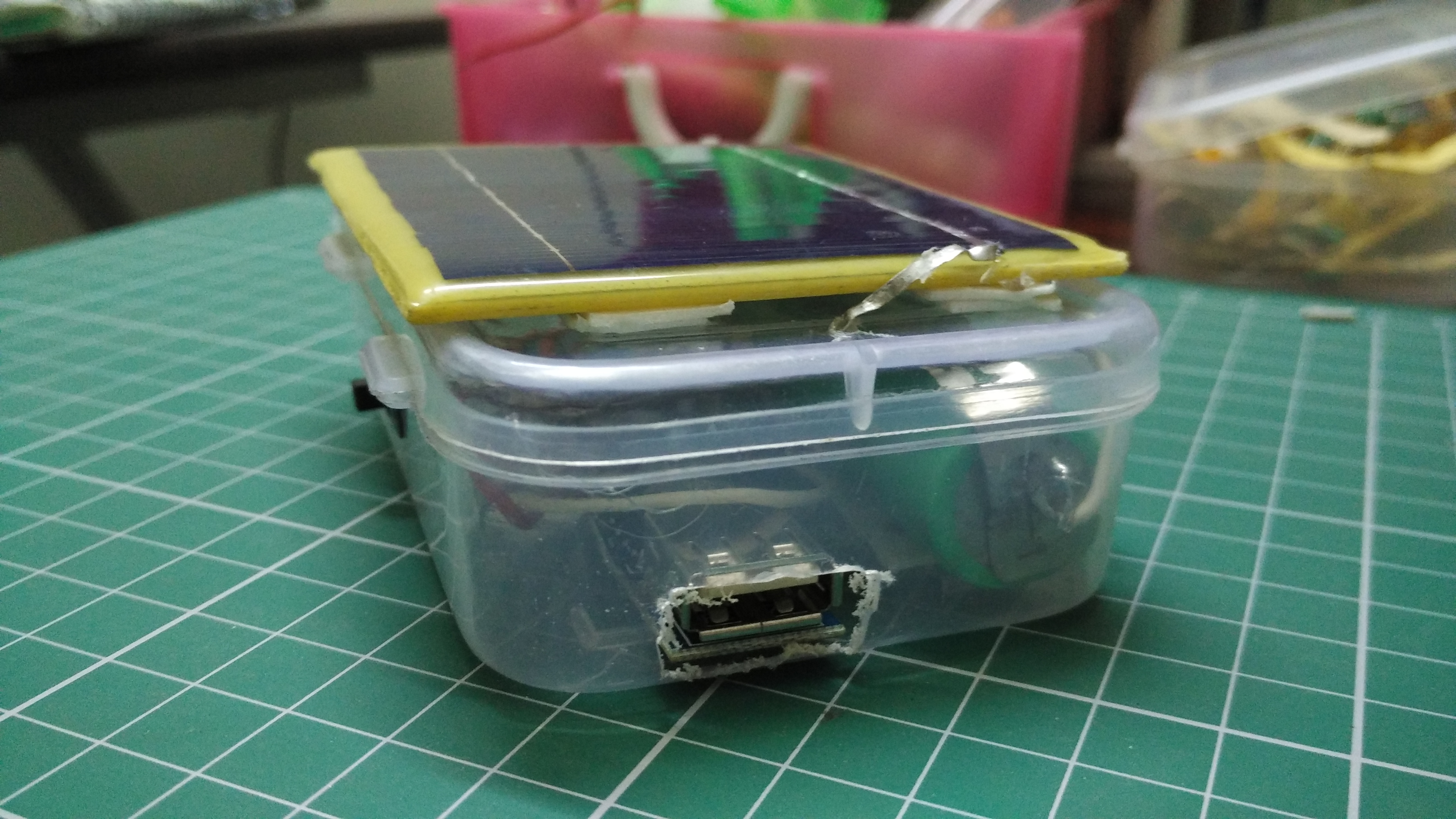 5 $ Solar Power Bank From Recycled Laptop Battery : 5 Steps (with ...