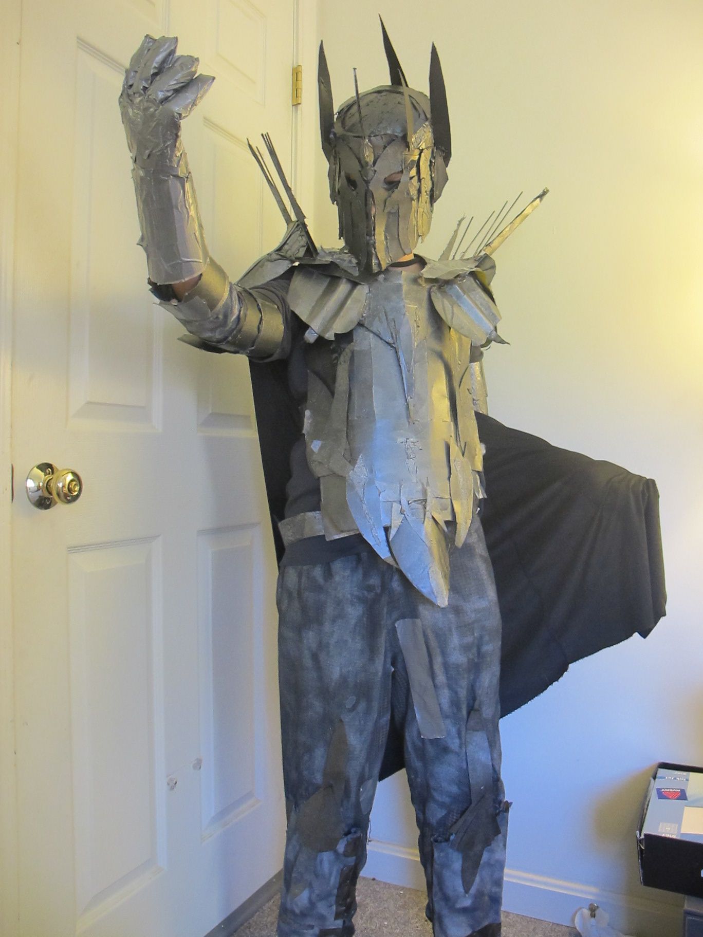 Make an Epic Costume for Under $15 : 6 Steps - Instructables