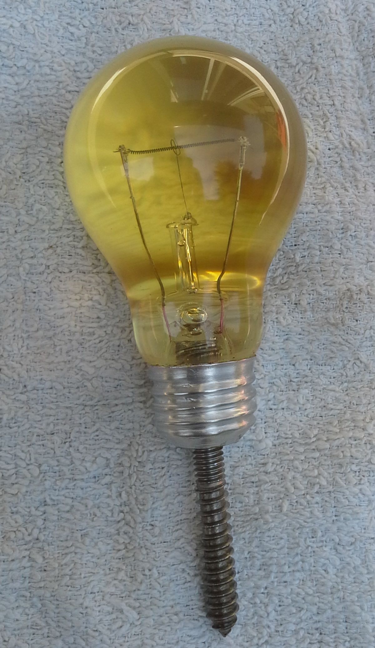 THE ULTIMATE LIGHT BULB WALL HOOK : 11 Steps (with Pictures ...