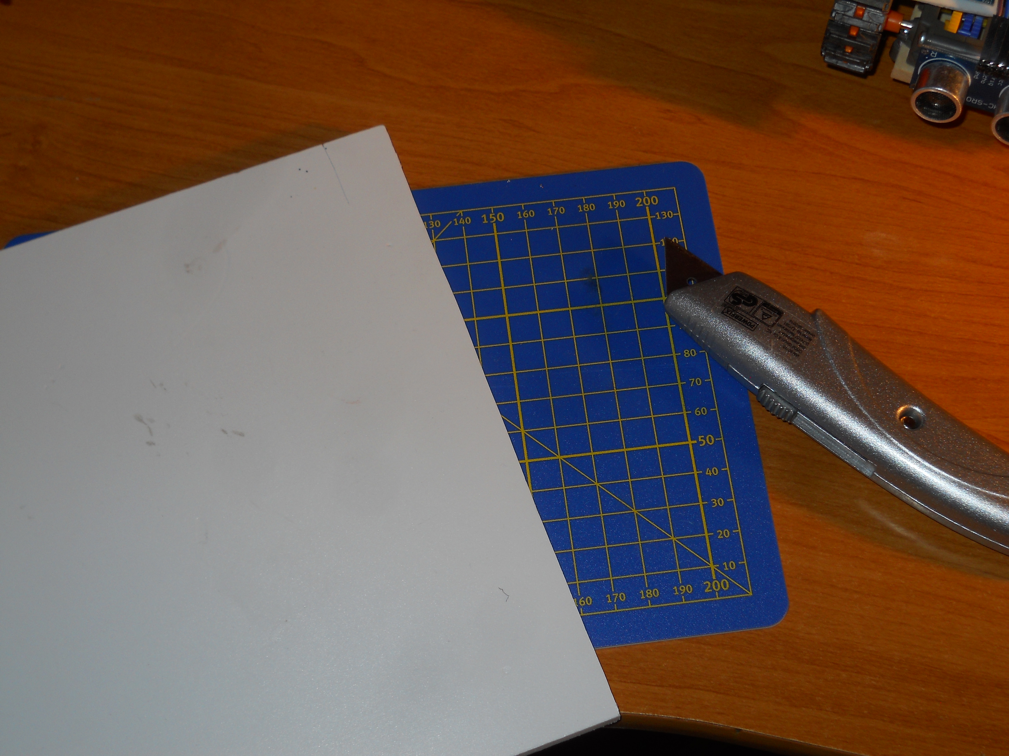 FPV Virtual Reality Arduino Controlled Tracked Robot : 17 Steps (with ...