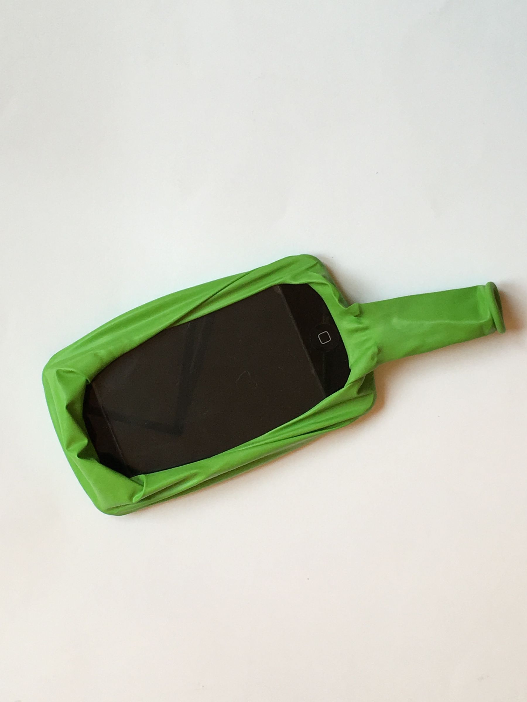Balloon Phone Case : 4 Steps - Instructables