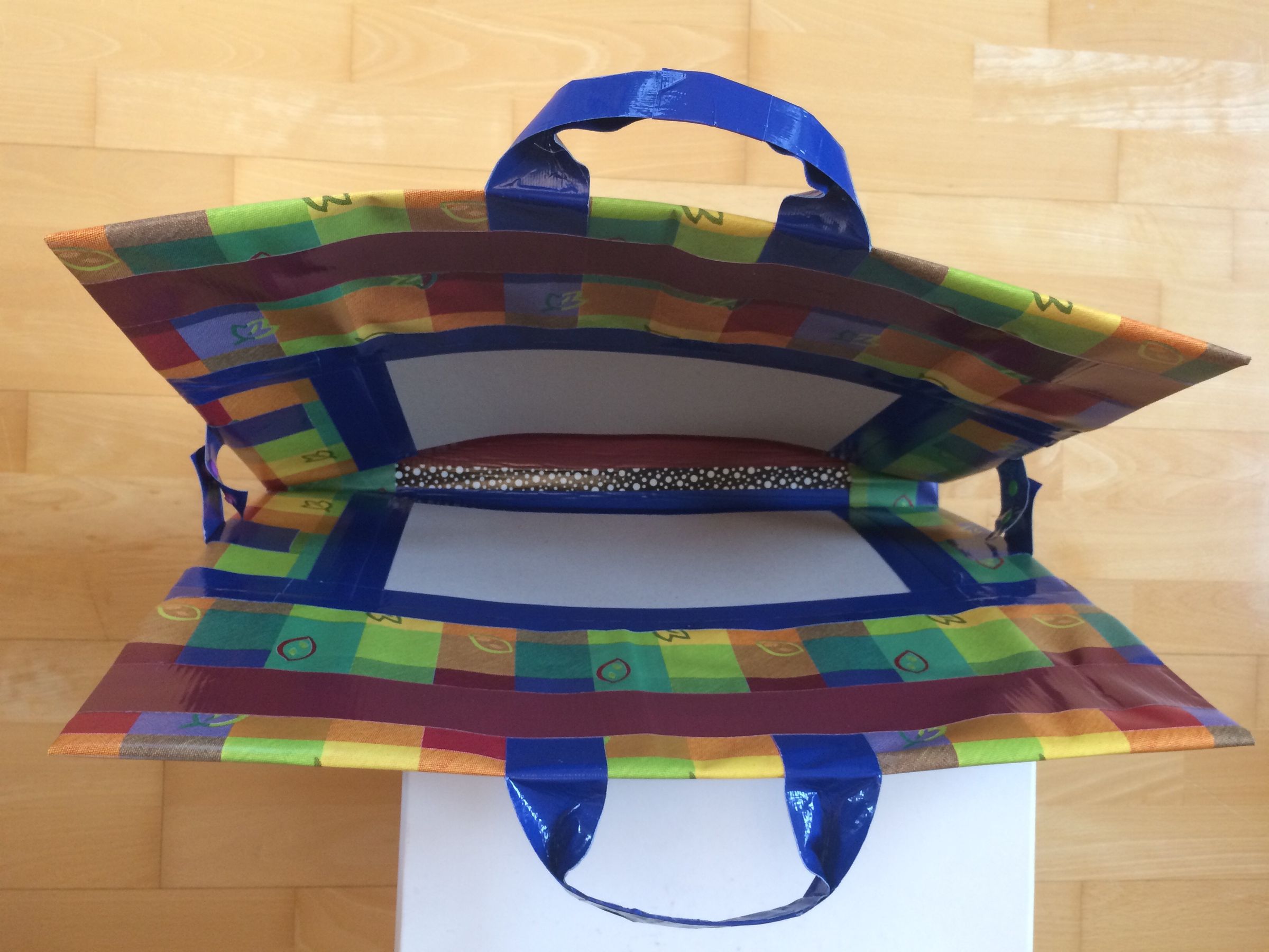 Wax Tablecloth ART Carrier Bag : 5 Steps (with Pictures) - Instructables