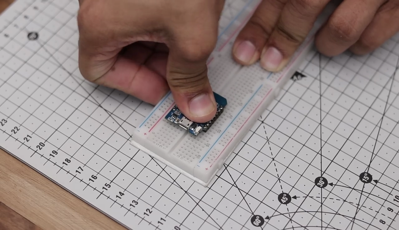 How to Make a Small Desk Clock With Weather Station : 8 Steps (with ...