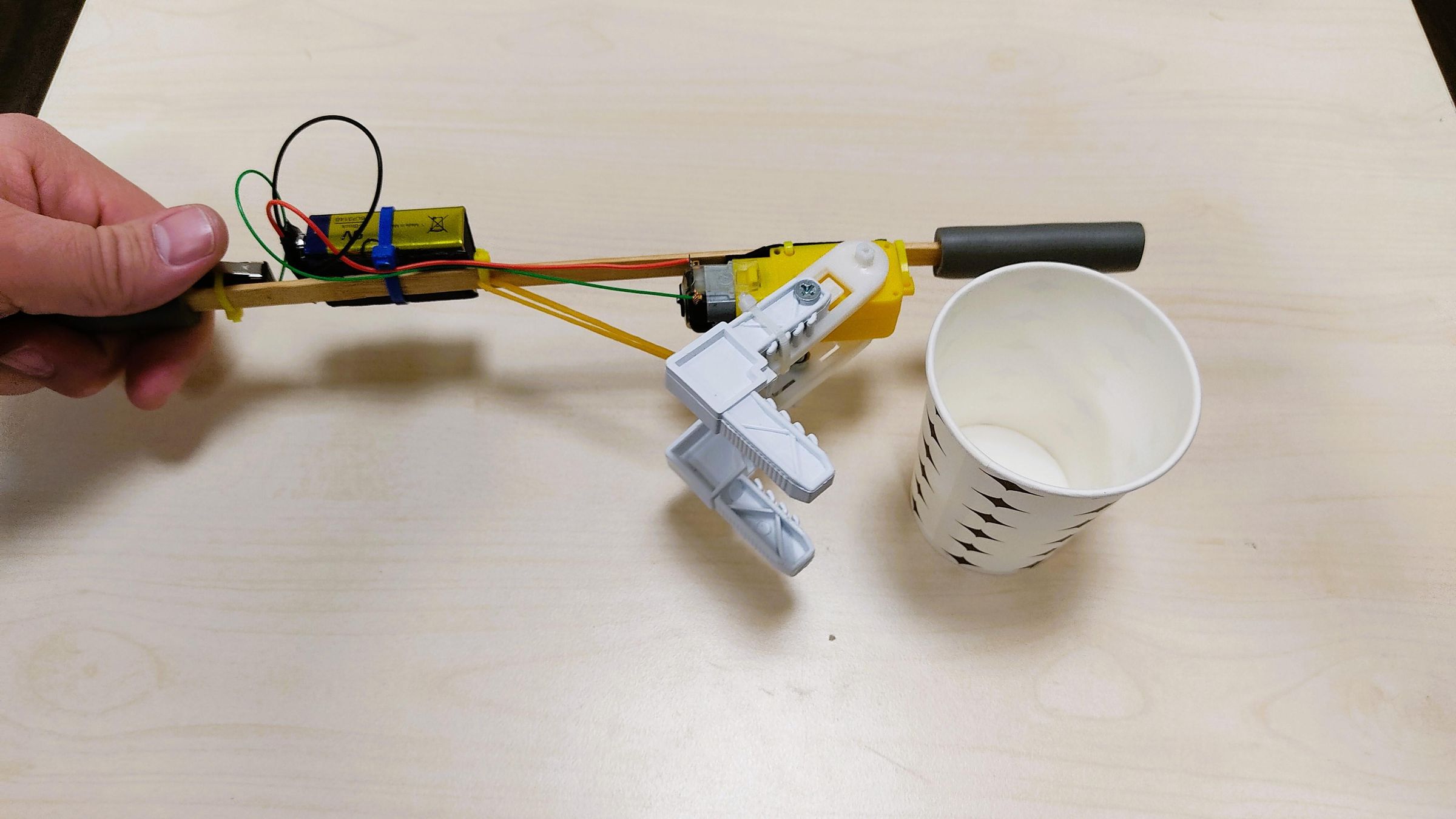 Robotics for School: Create Four Easy Robots Using Simple Materials ...