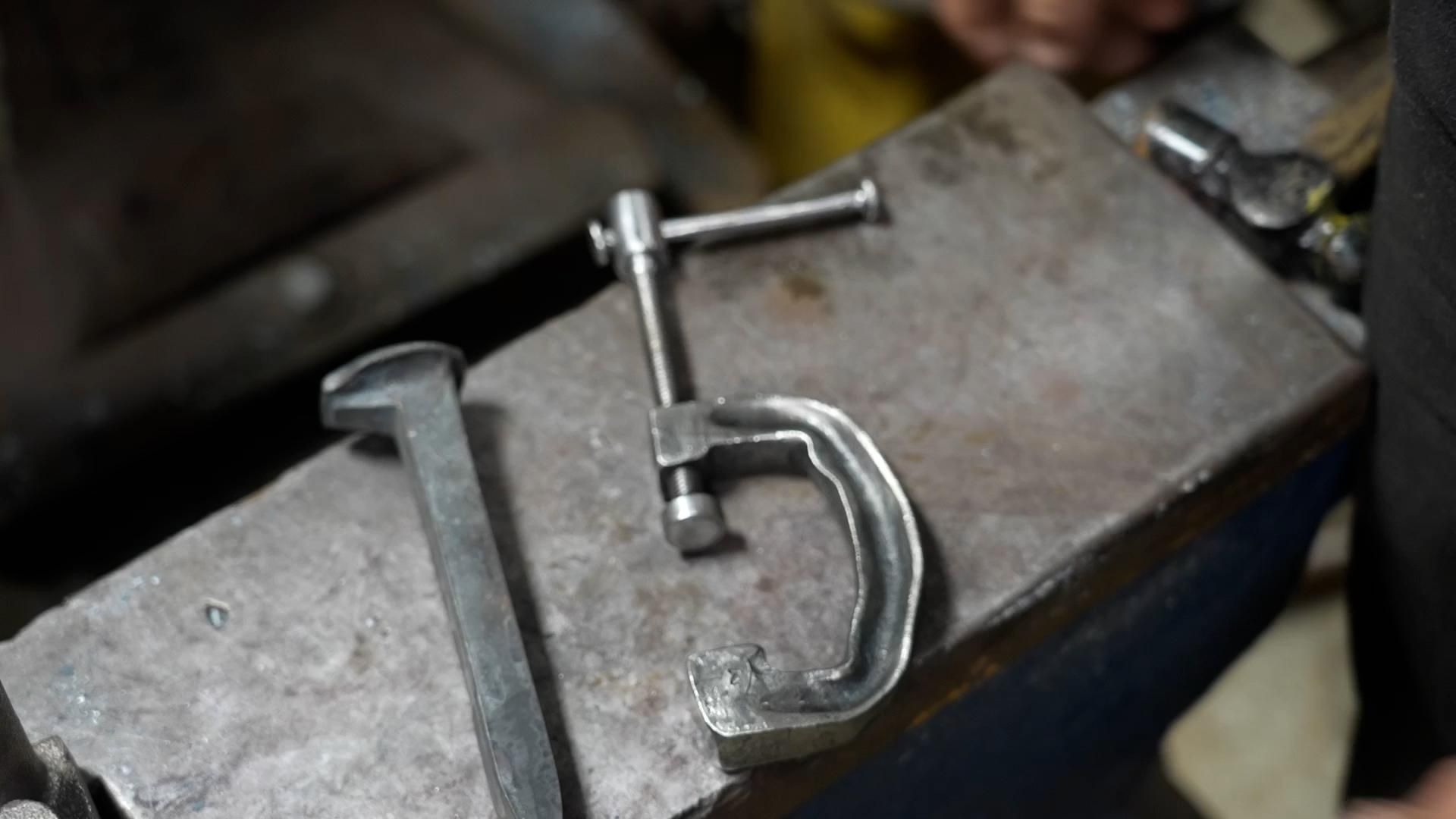 Making a C-Clamp From a Railroad Spike : 13 Steps (with Pictures ...