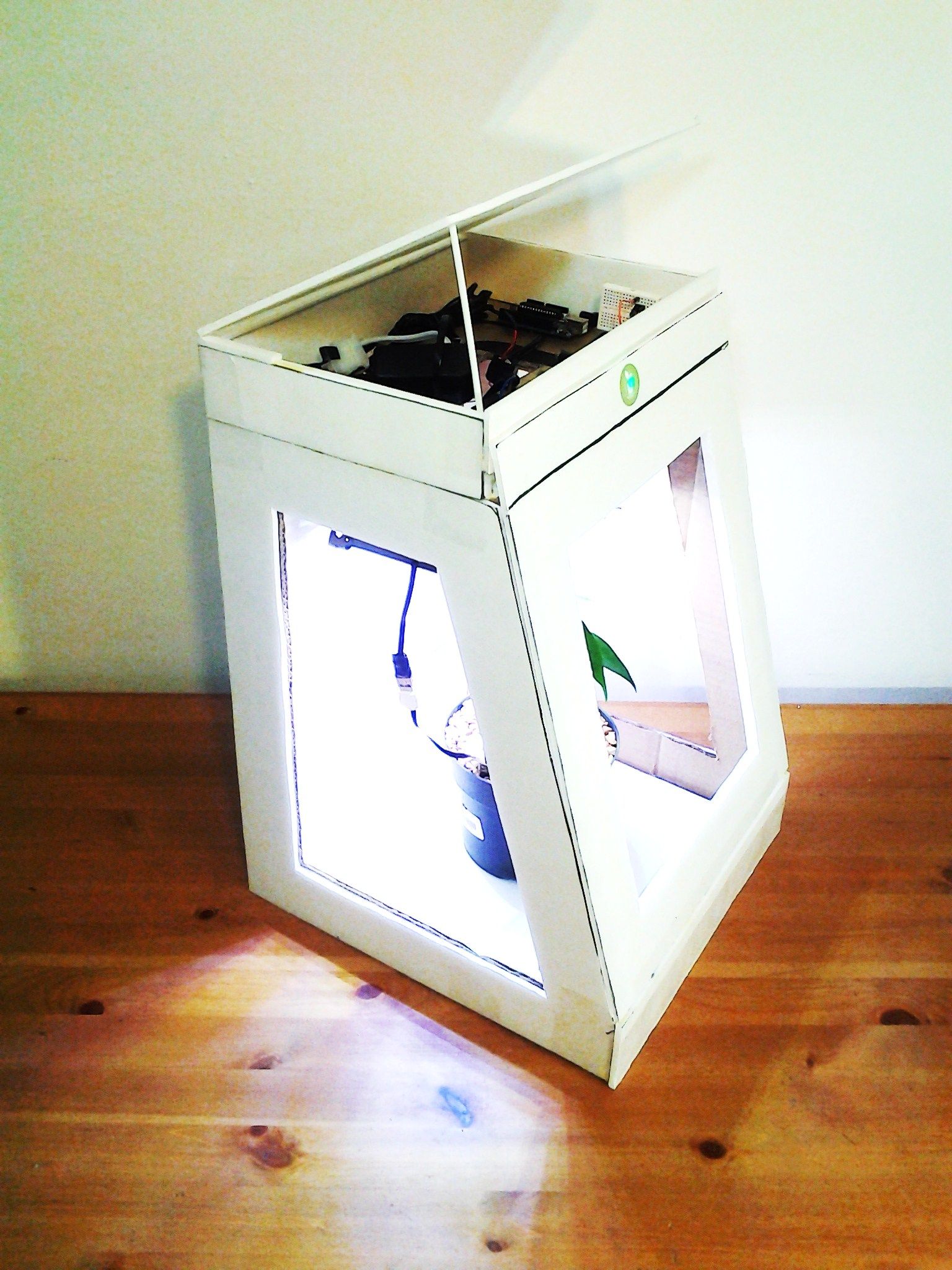 Grow Box - Novice / Entry Level : 8 Steps (with Pictures) - Instructables
