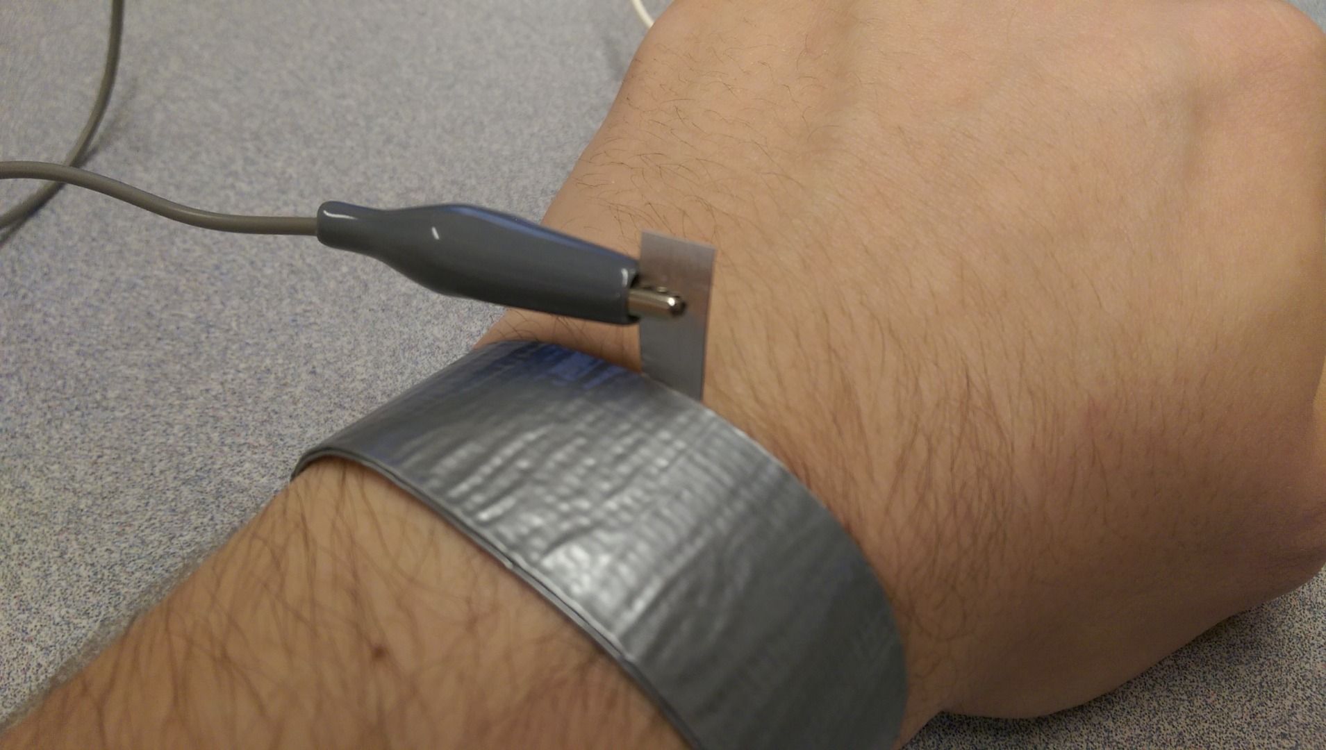 Hands Free MaKey MaKey Ground Bracelet : 8 Steps - Instructables