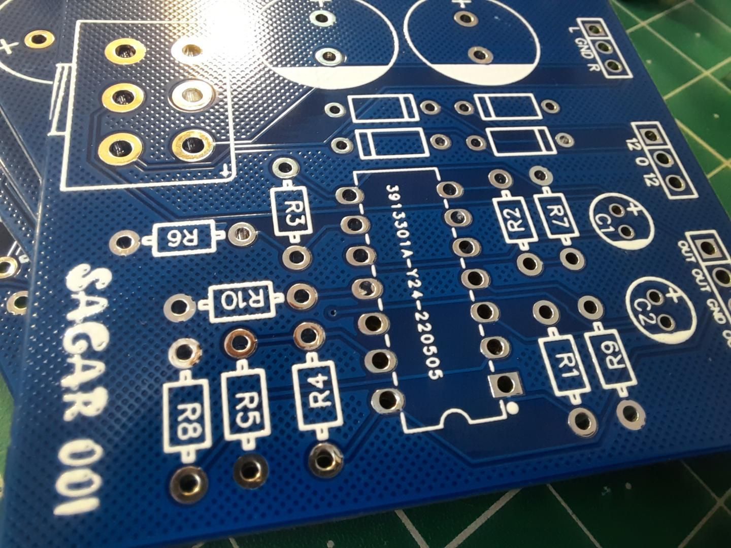 LM324 Based 4 Channel Audio Preamplifier Circuit : 8 Steps - Instructables