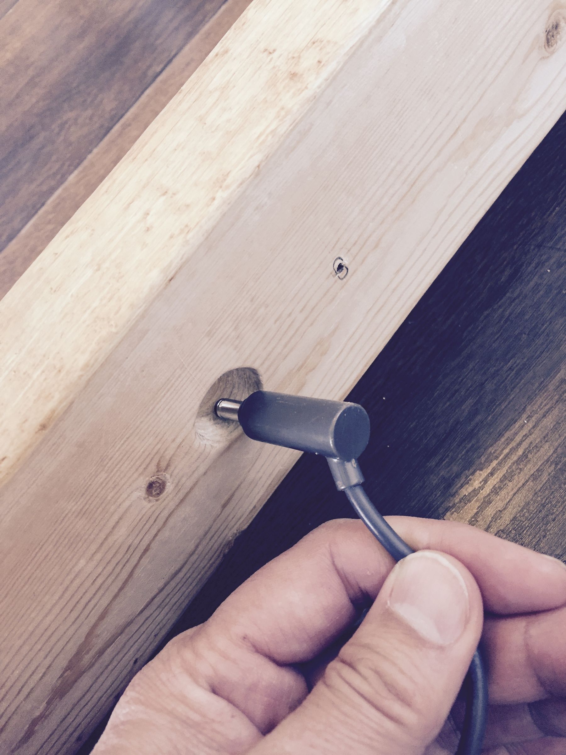 Wall Mount Dyson Cordless Vacuum : 19 Steps (with Pictures) - Instructables