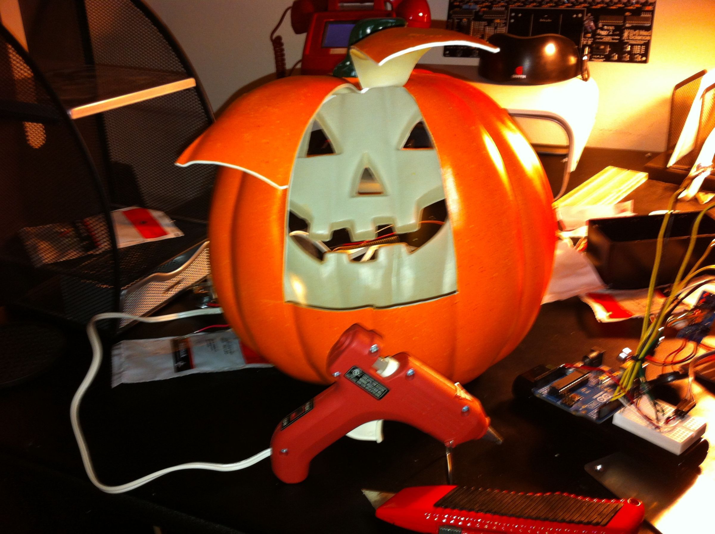 Arduino Powered Haunted Pumpkin : 6 Steps (with Pictures) - Instructables