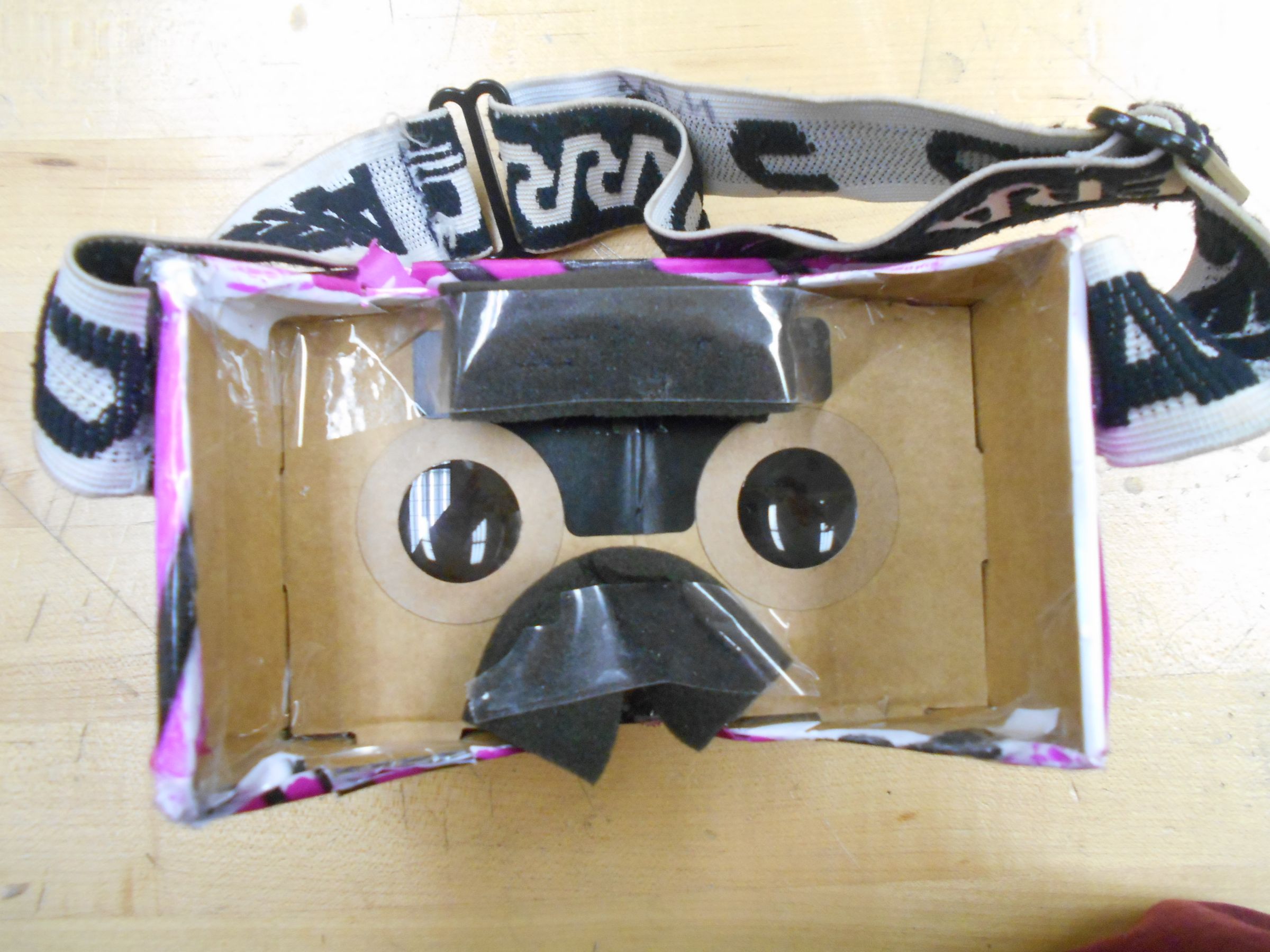 Wearable DODOcase Virtual Reality Viewer : 4 Steps - Instructables