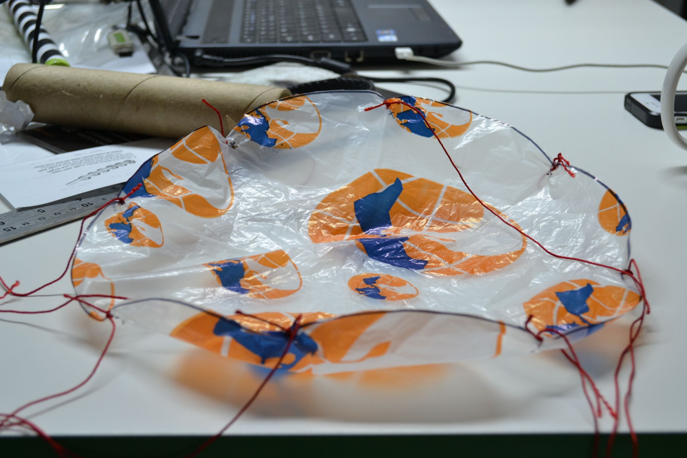 How to Make a Parachute : 5 Steps - Instructables