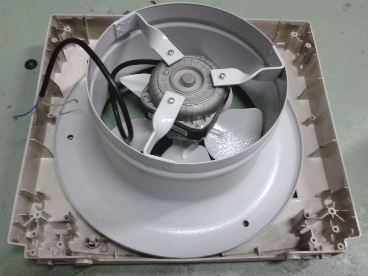 Instalación De Extractor De Calor : 5 Steps - Instructables