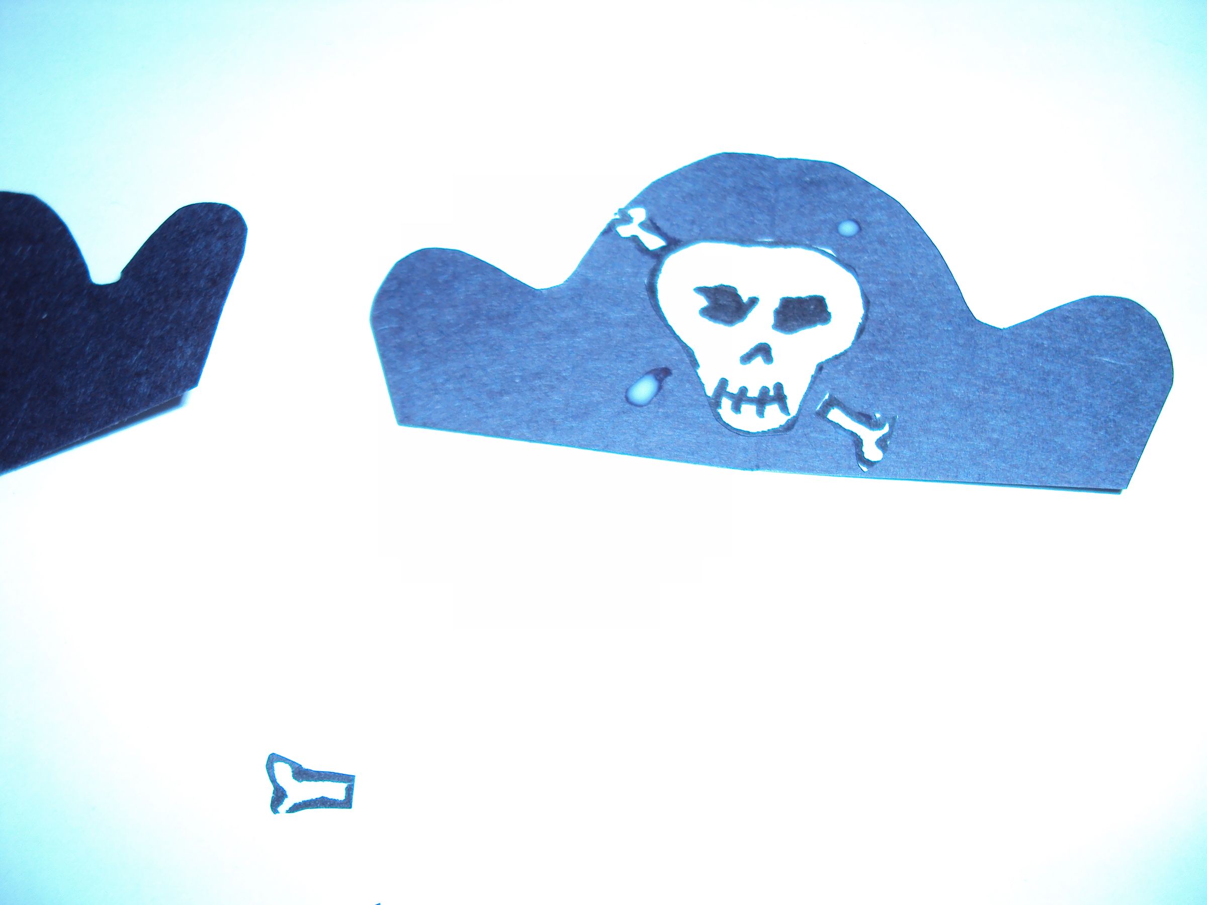 Pirate Paper Craft (EASY) : 13 Steps - Instructables
