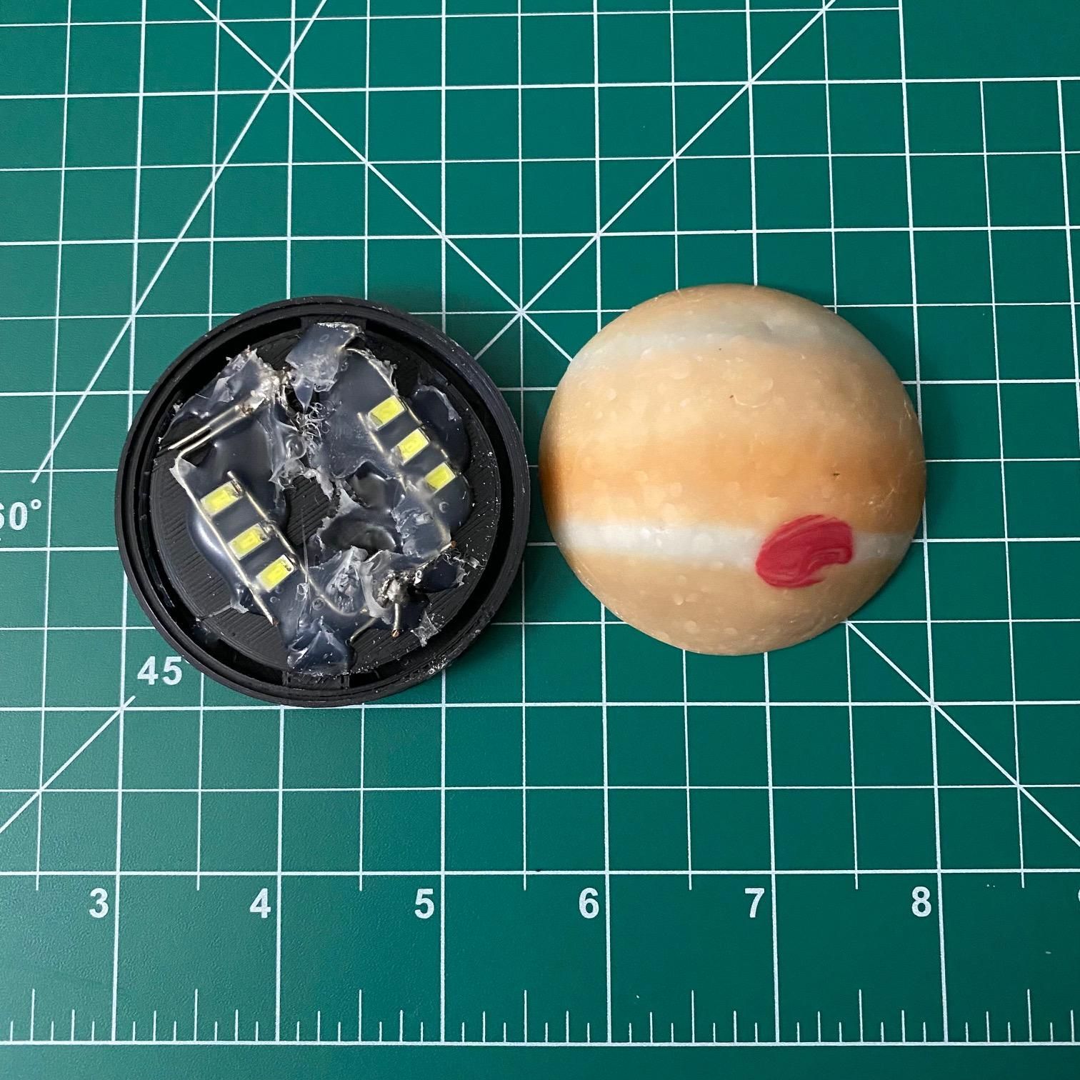 Glowing Jupiter Necklace : 5 Steps (with Pictures) - Instructables