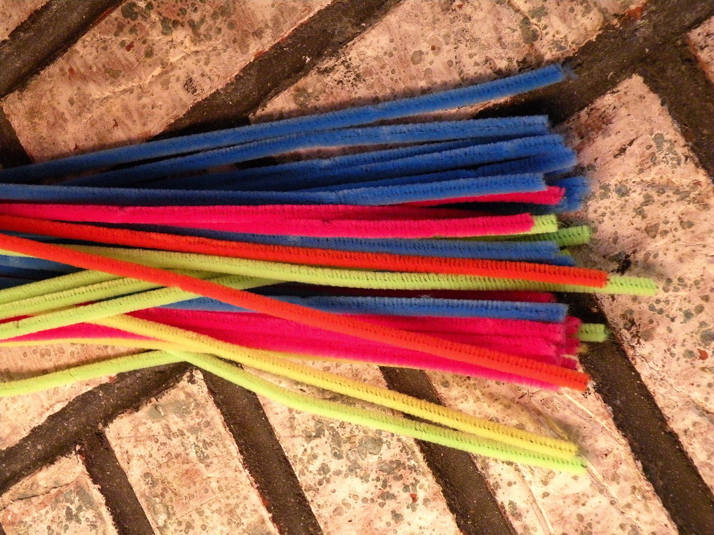 Spool Knit a Cool Lizard : 8 Steps (with Pictures) - Instructables