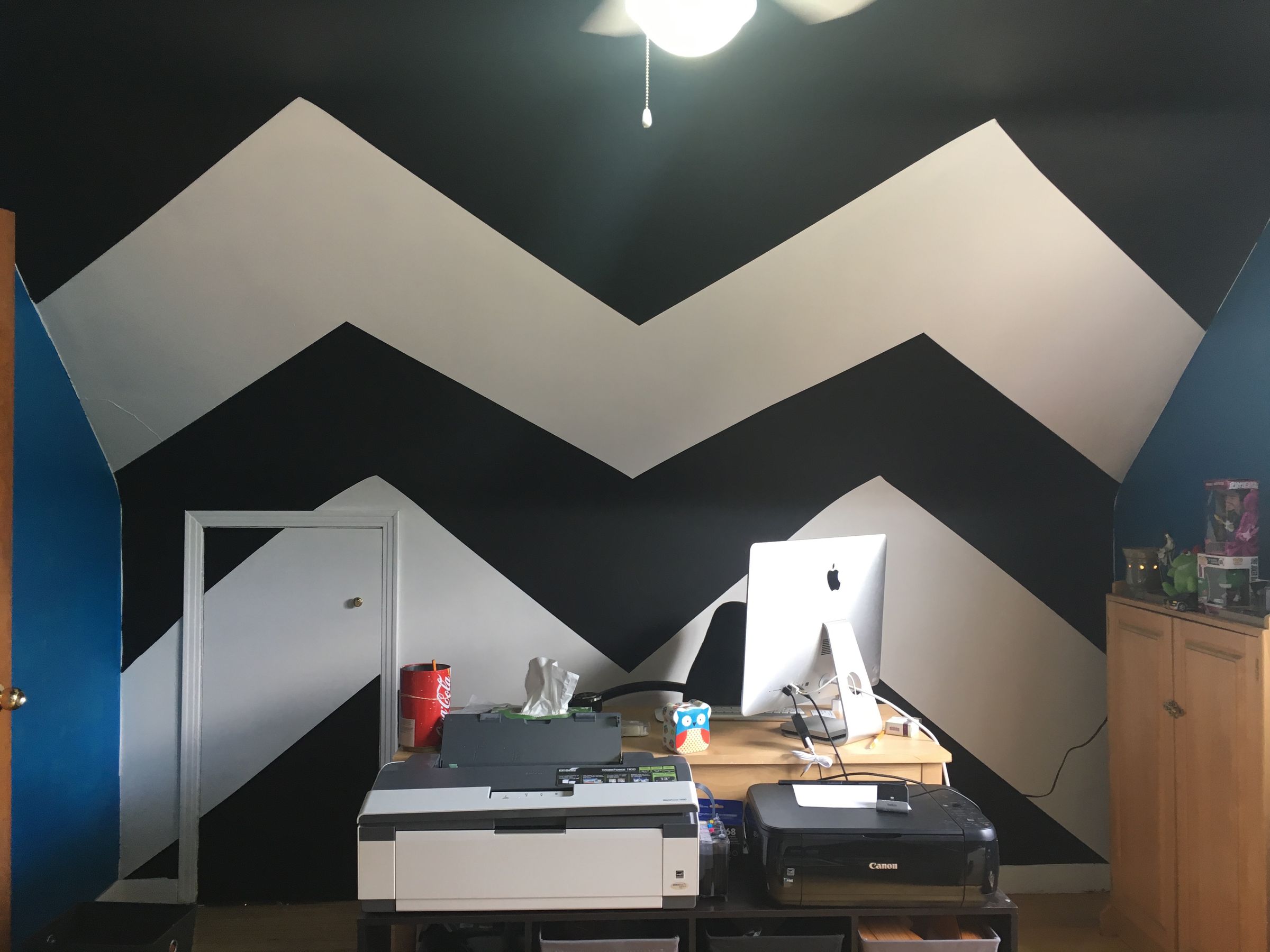 Painting a Chevron Pattern on Sloped Ceilings/Walls : 5 Steps (with ...