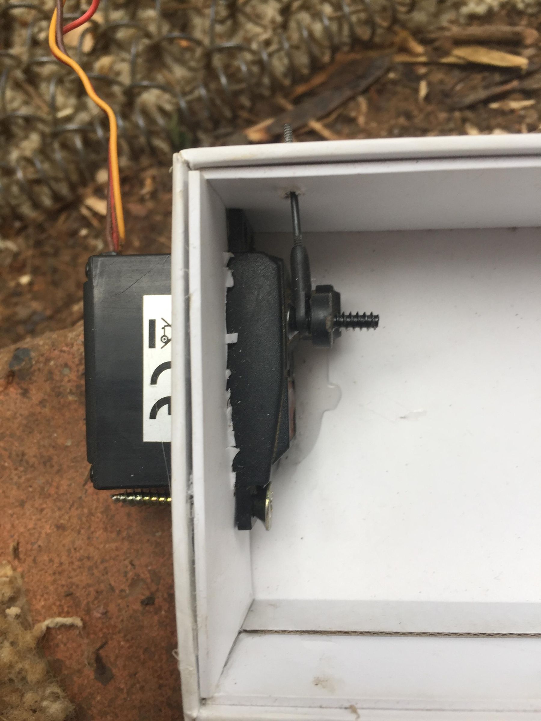 Remote Servo Dropper for Drone Fishing Super Neat : 7 Steps - Instructables