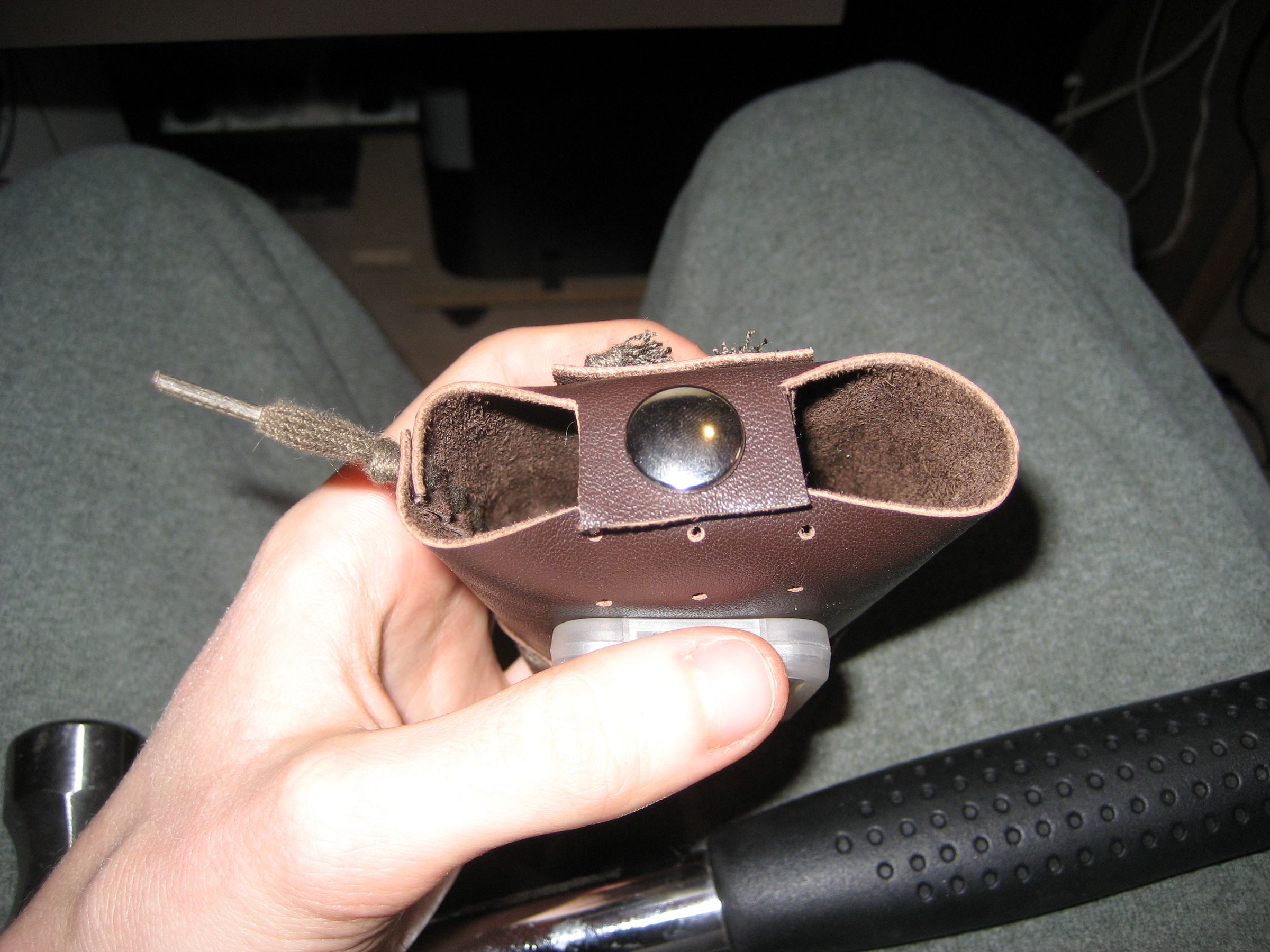 Leather Camera Belt Pouch From a Single Rectangle : 12 Steps ...