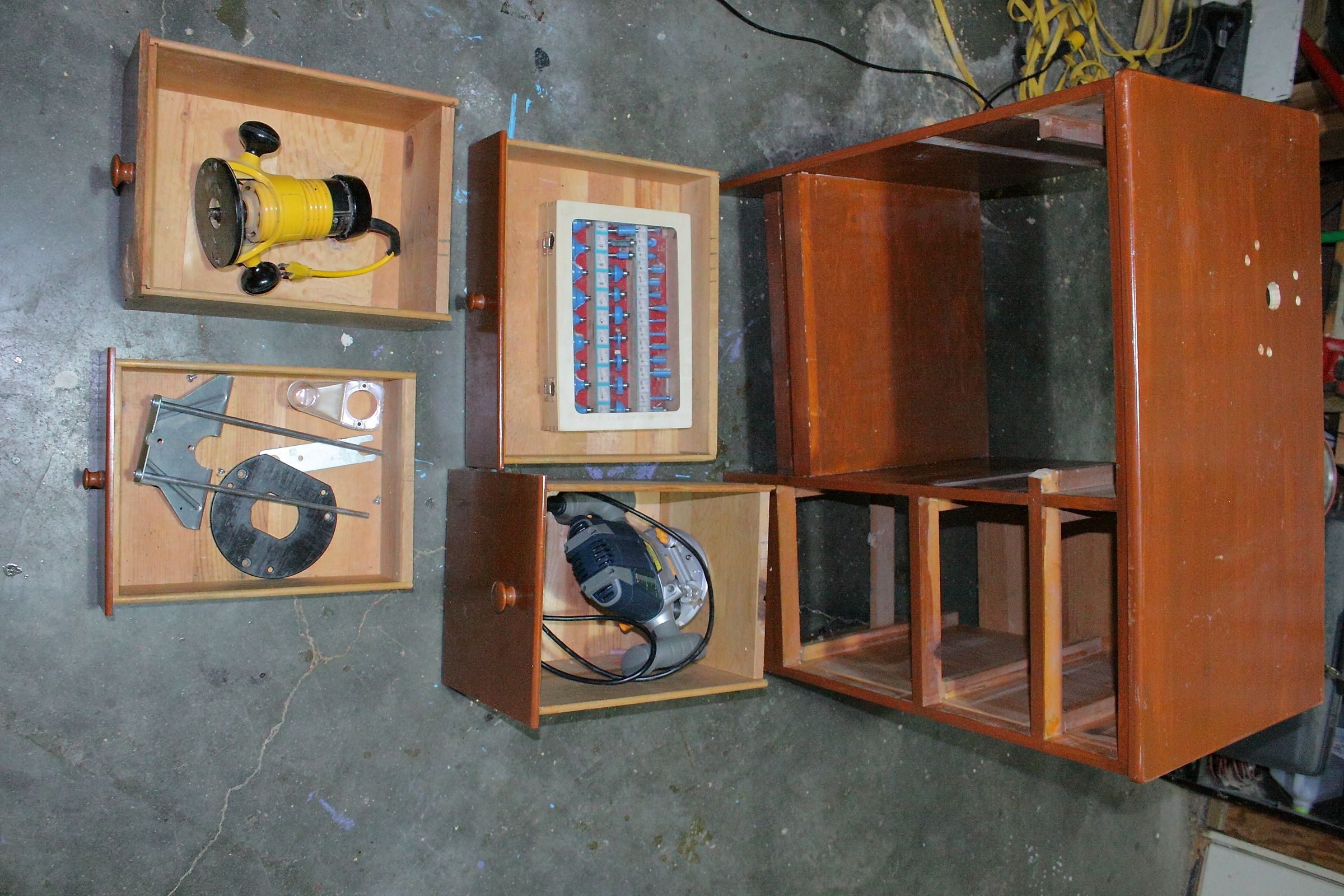 Simple Router Table From Reclaimed Desk : 6 Steps (with Pictures ...