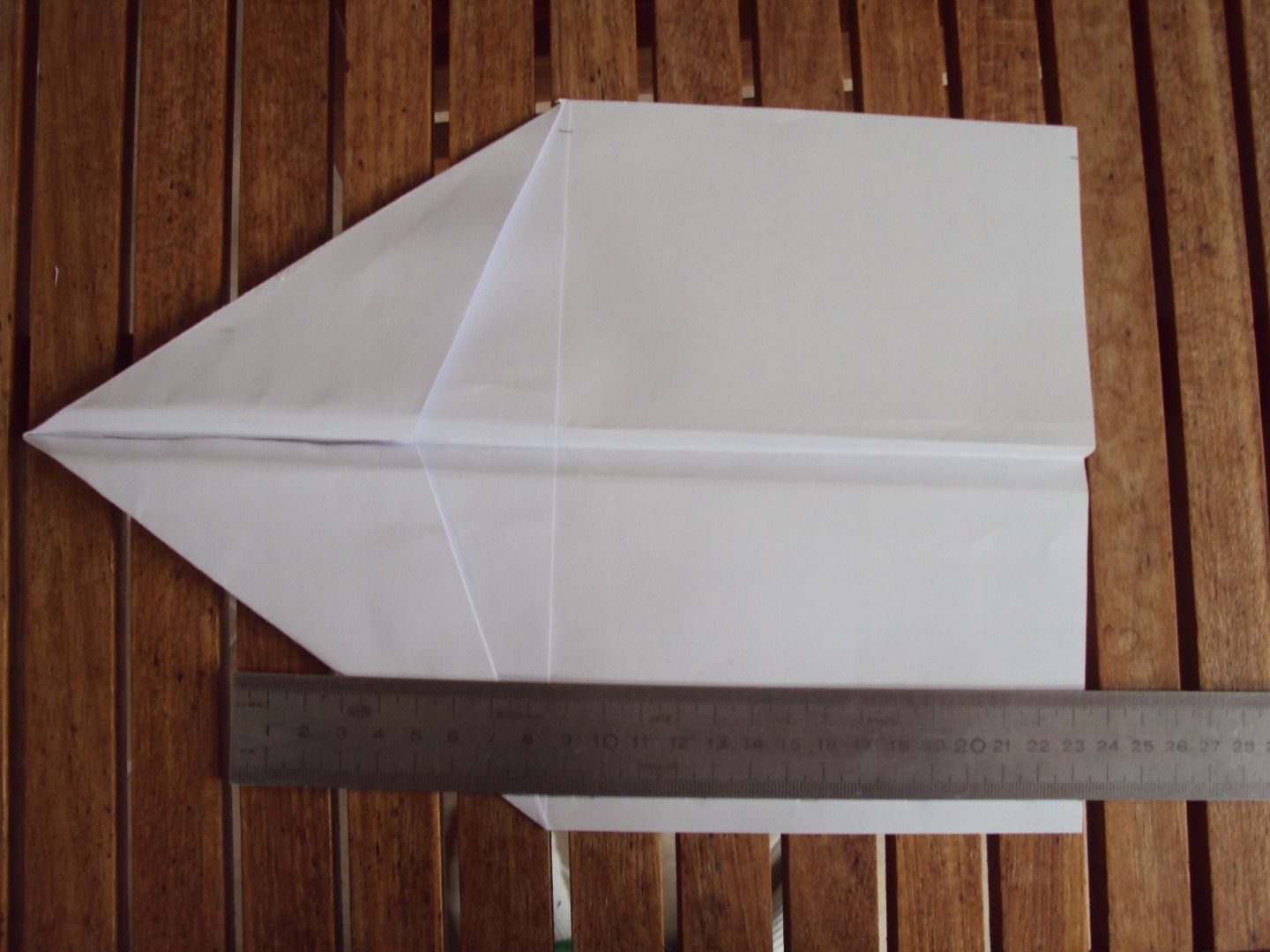 10+ Meter Flying Paper Airplane : 10 Steps - Instructables