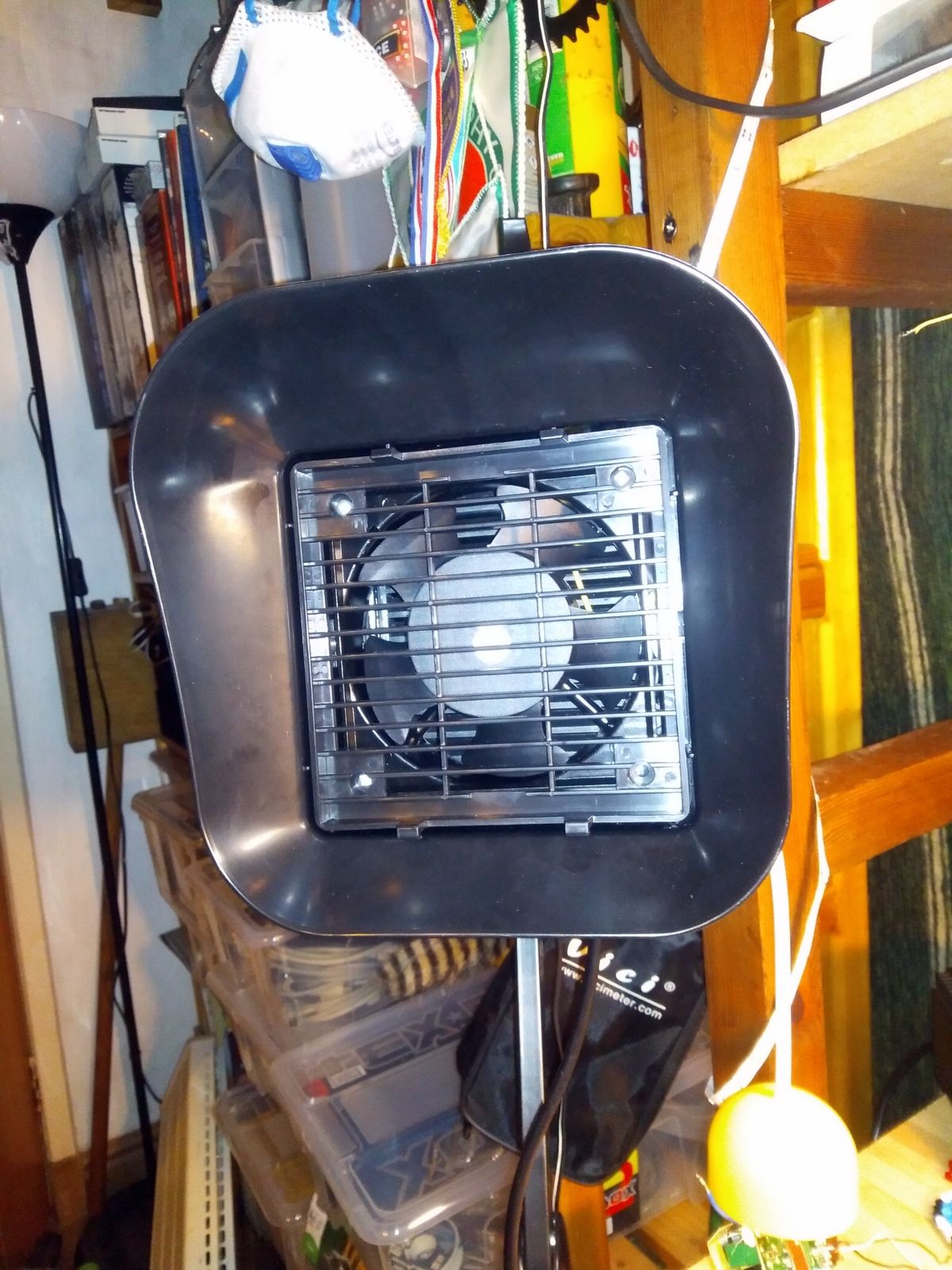 Solder and Flux Fume Extractor Light : 4 Steps (with Pictures ...