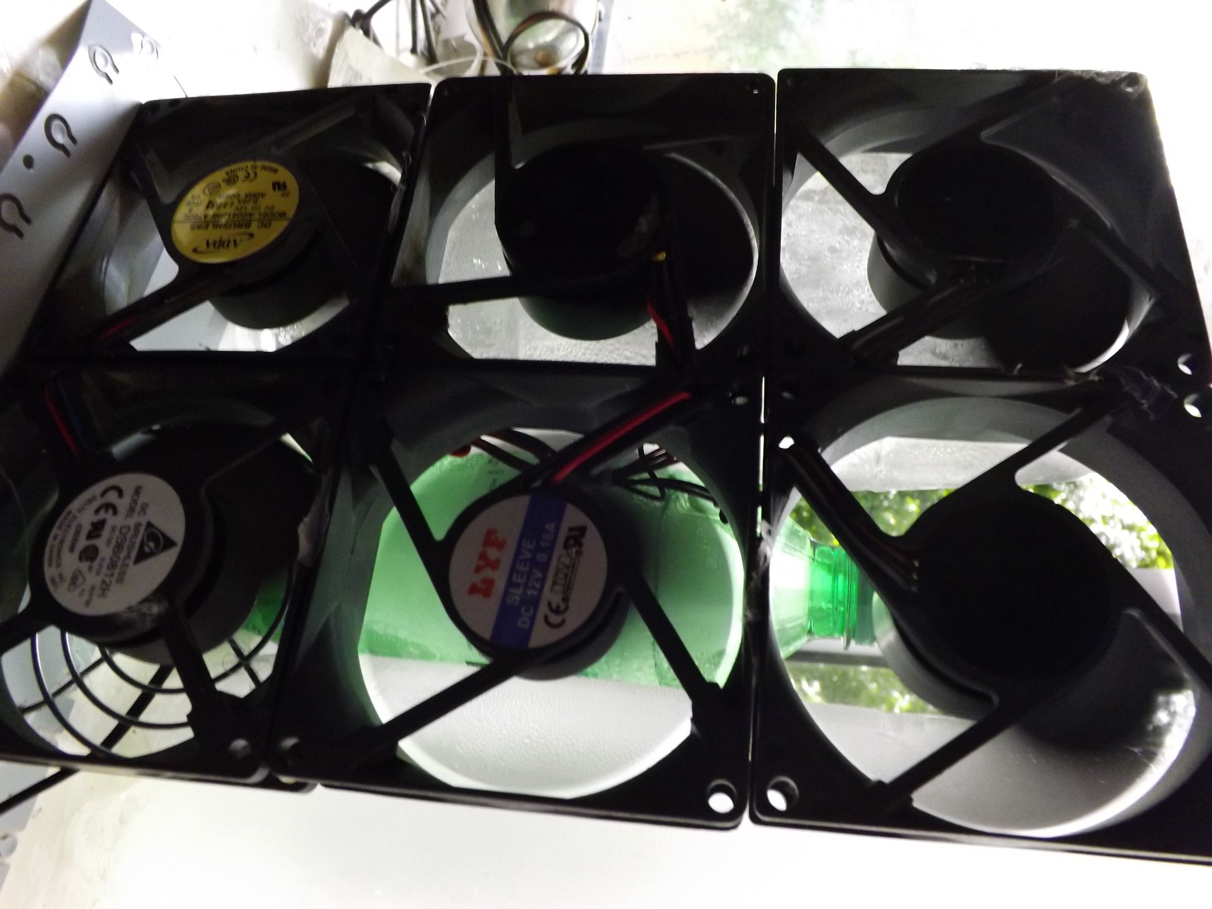 Scrap Computer Case Fans Reused for Hot Sunny Day : 5 Steps (with ...