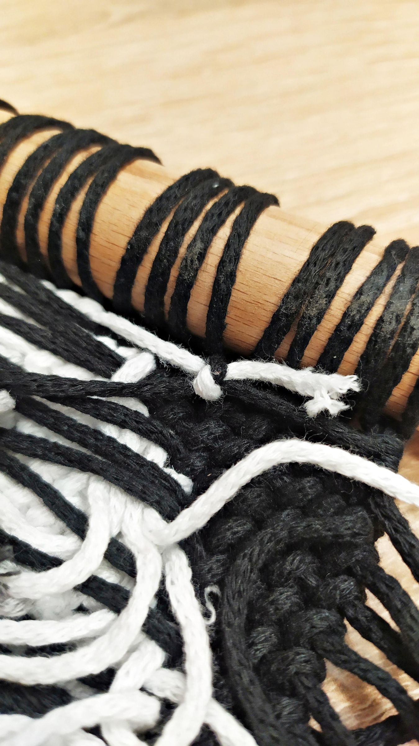 How to Make a Macrame Portrait Wall Hanging : 12 Steps (with Pictures ...