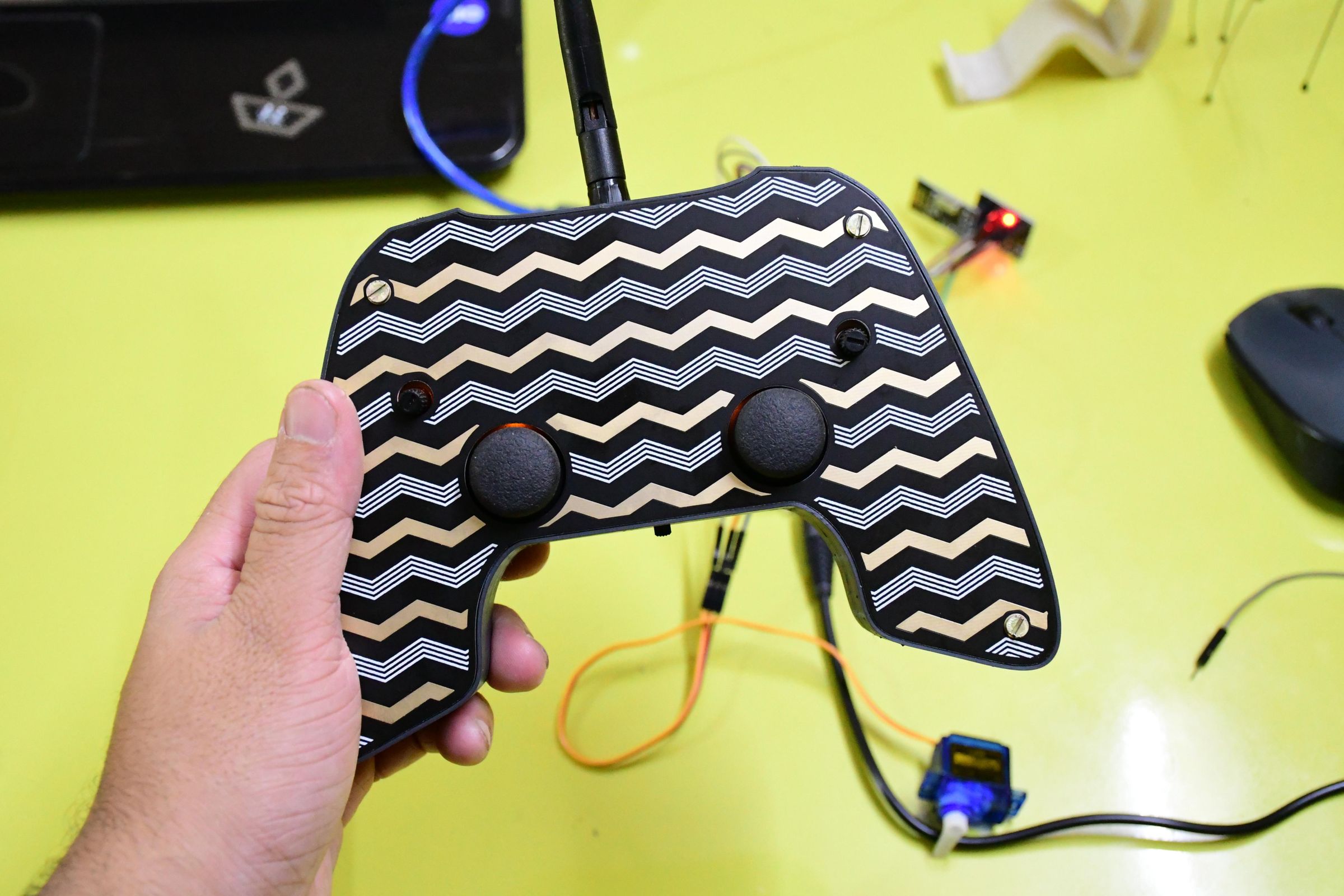 RC Transmitter Using NRF24L01 Radio Module & Arduino : 5 Steps ...