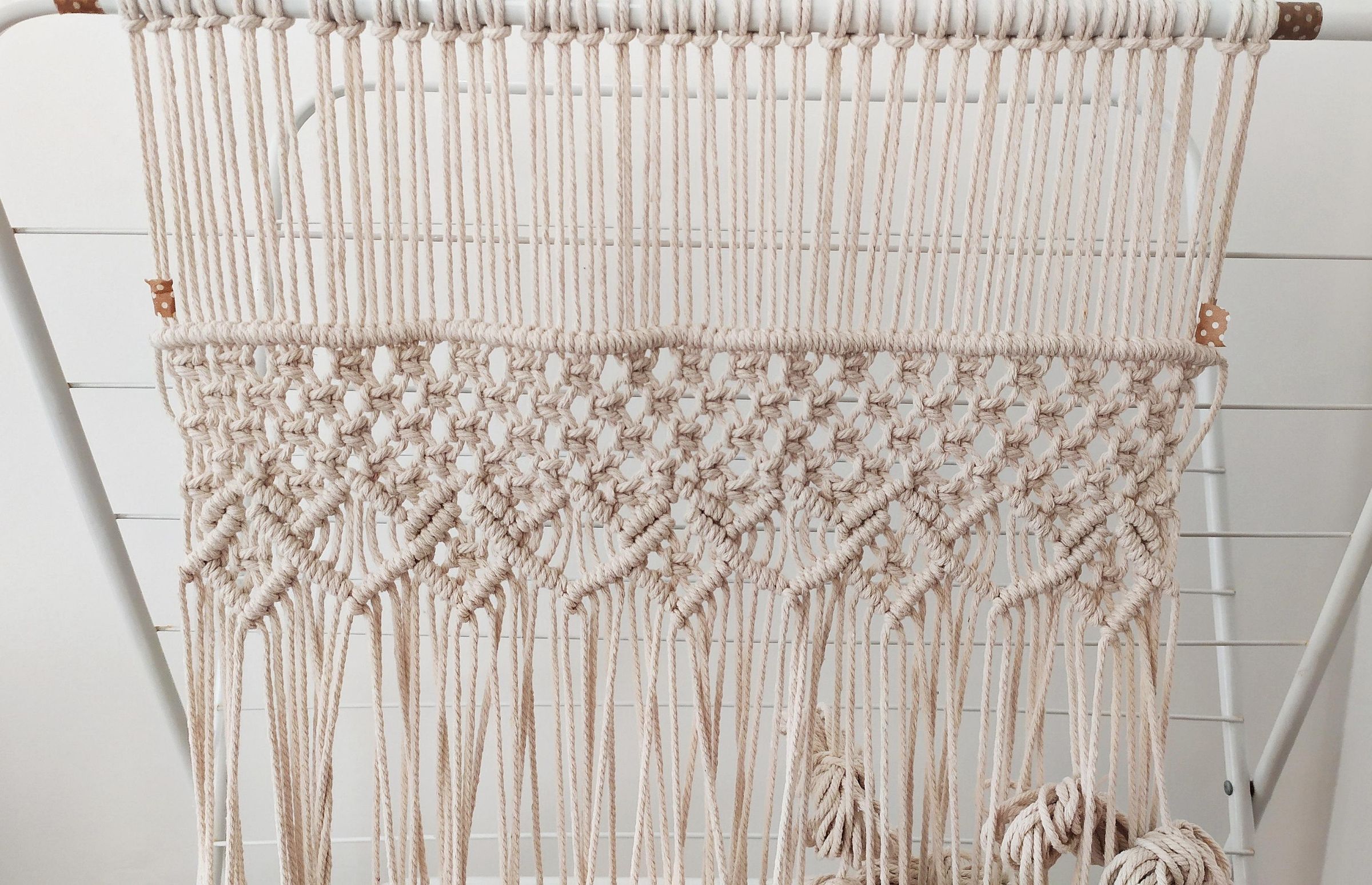 How to Make a Bohemian Macrame Rug : 14 Steps (with Pictures ...
