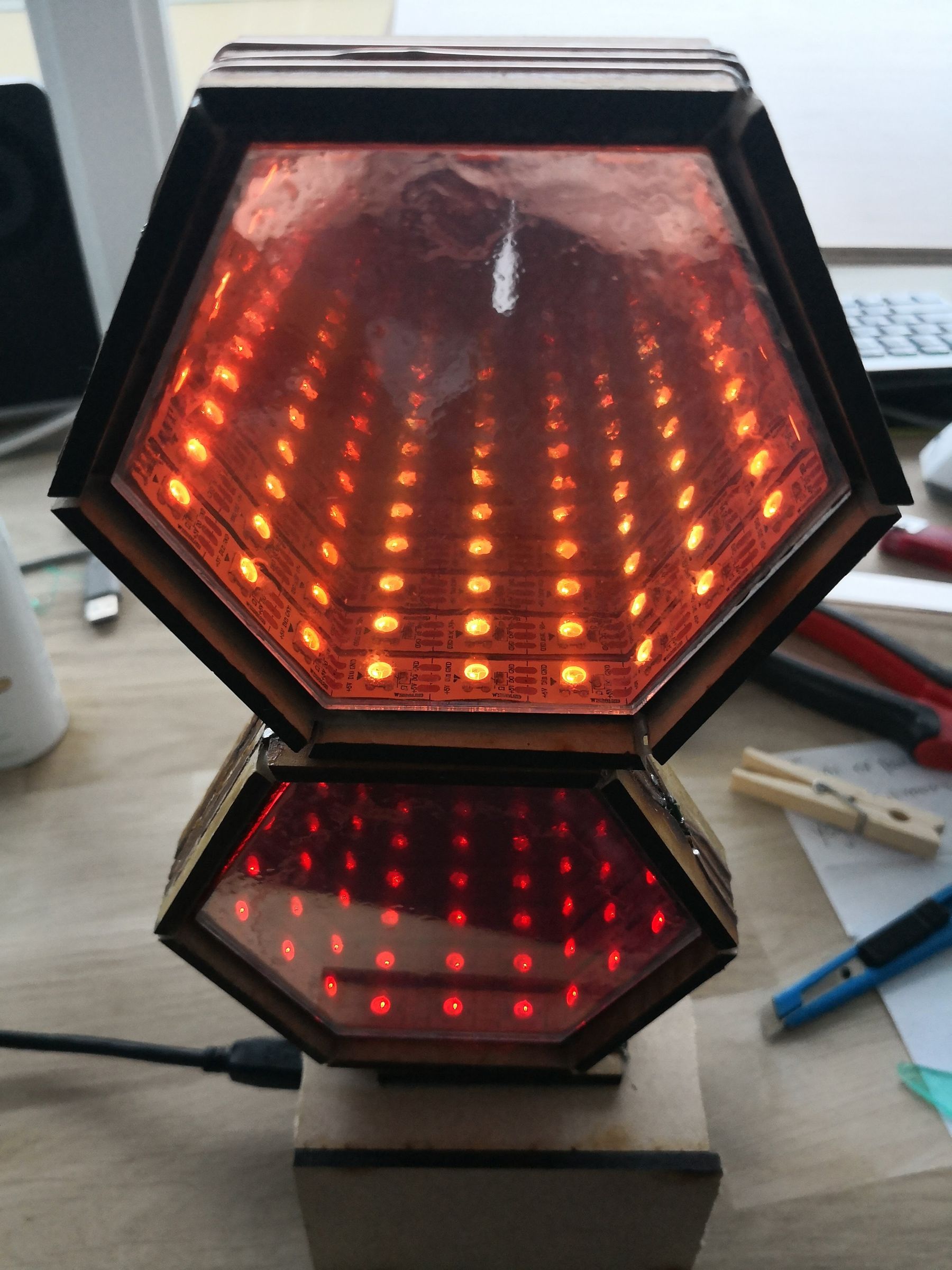 Stackable Hexagon Infinity Mirrors : 5 Steps (with Pictures ...