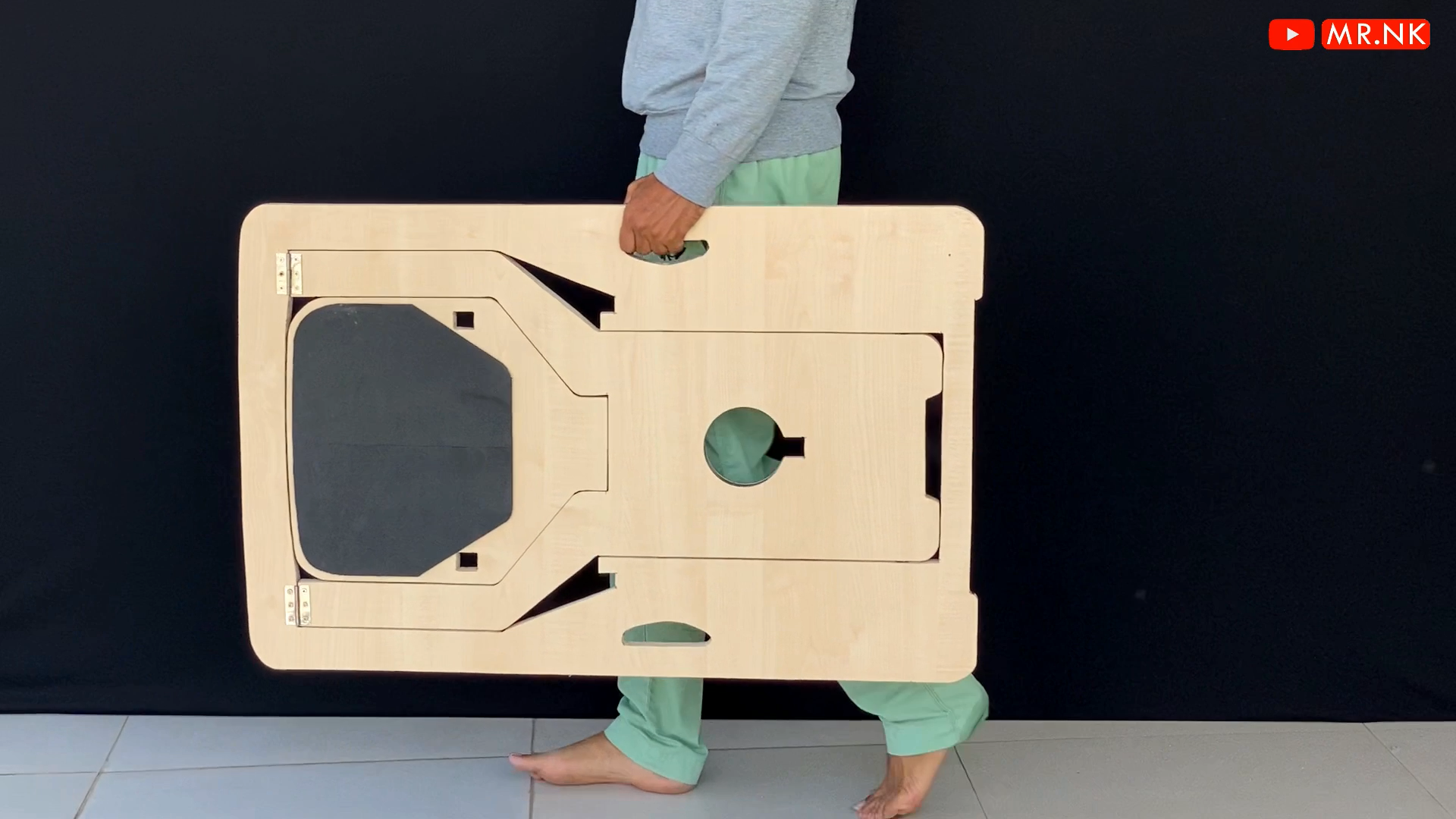 How to Make a Secret Foldable Chair at Home : 9 Steps (with Pictures ...