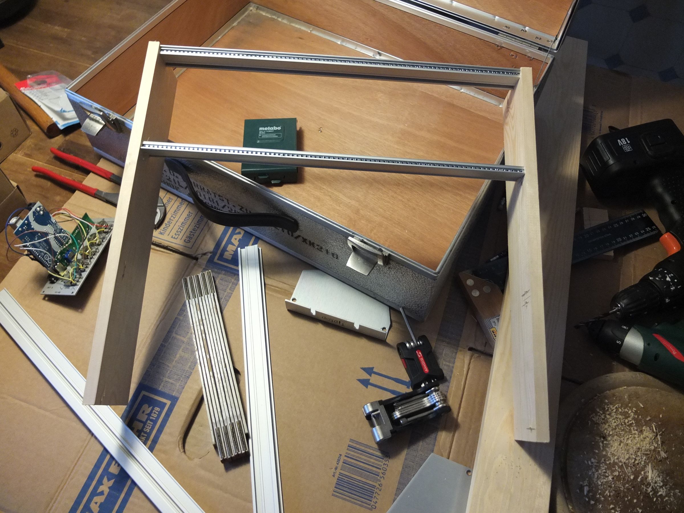 Build Your Own Low-cost Eurorack-Suitcase : 6 Steps (with Pictures ...