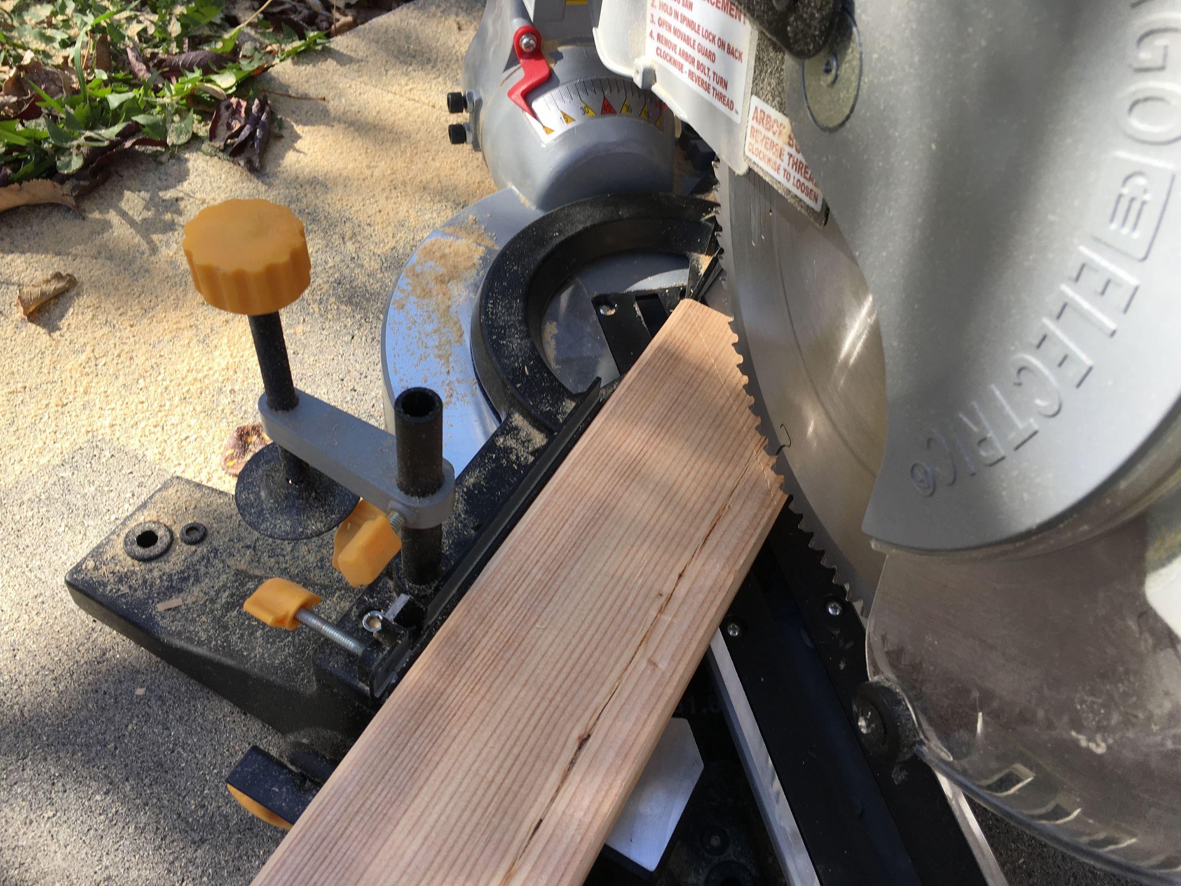 Customizable Work Bench : 7 Steps (with Pictures) - Instructables