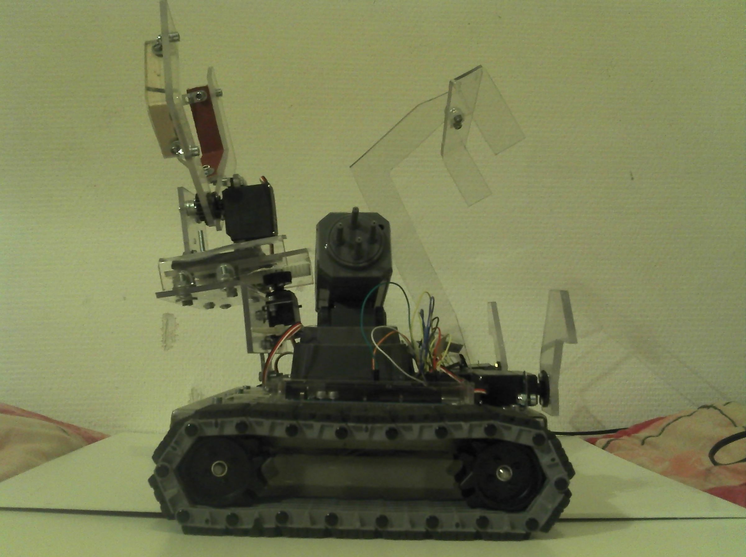 Joystick-controlled Robot - Instructables
