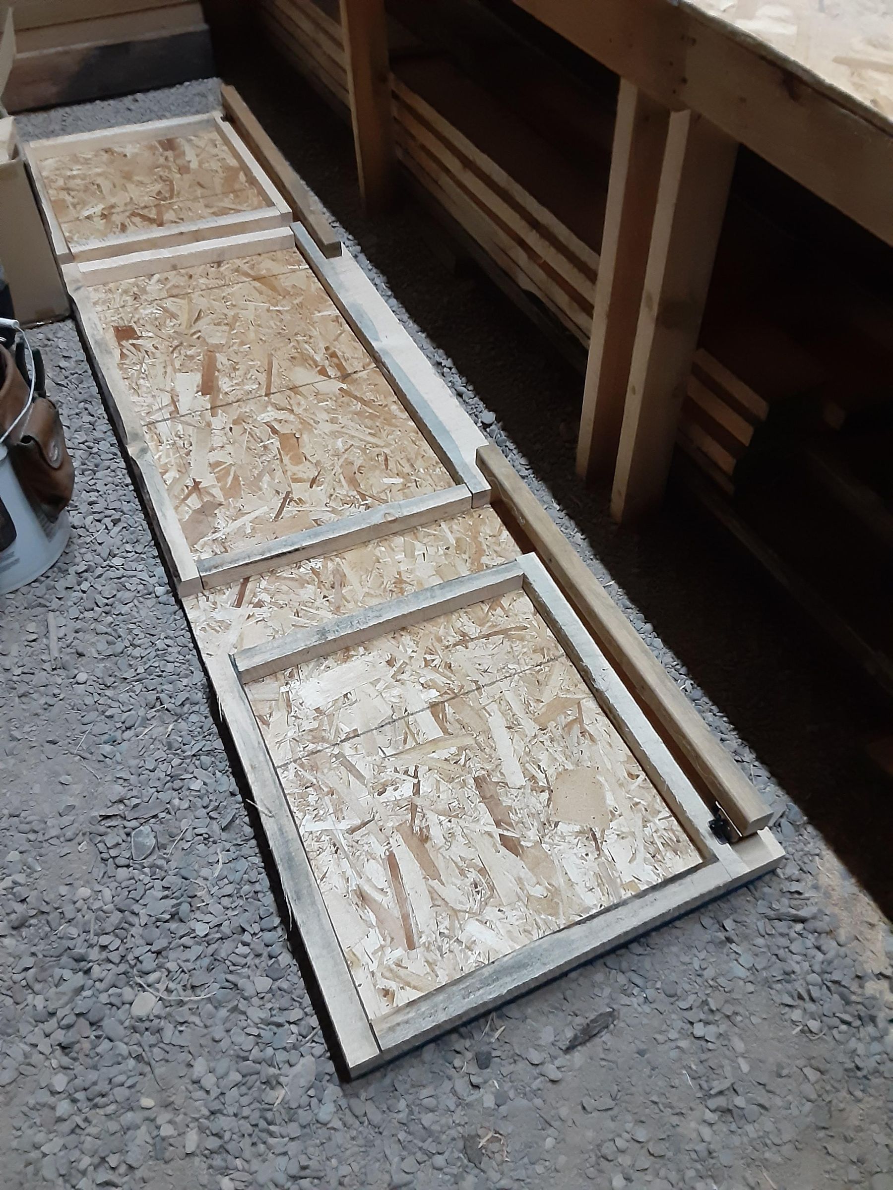 Murphy-style Fold Away Workbench (hingeless) : 6 Steps (with Pictures ...