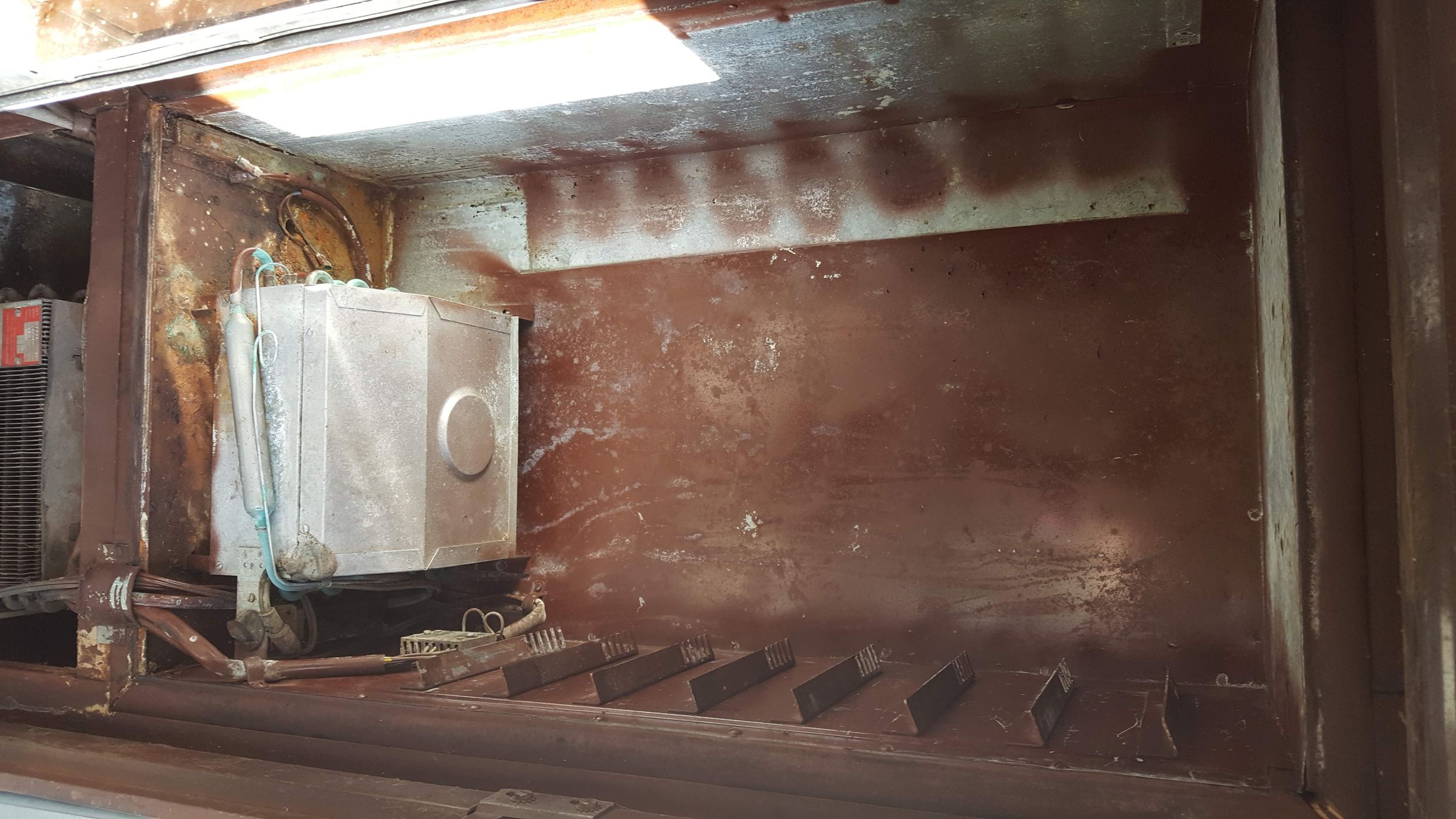 Restoring a 1960's Coke Machine! : 9 Steps (with Pictures) - Instructables