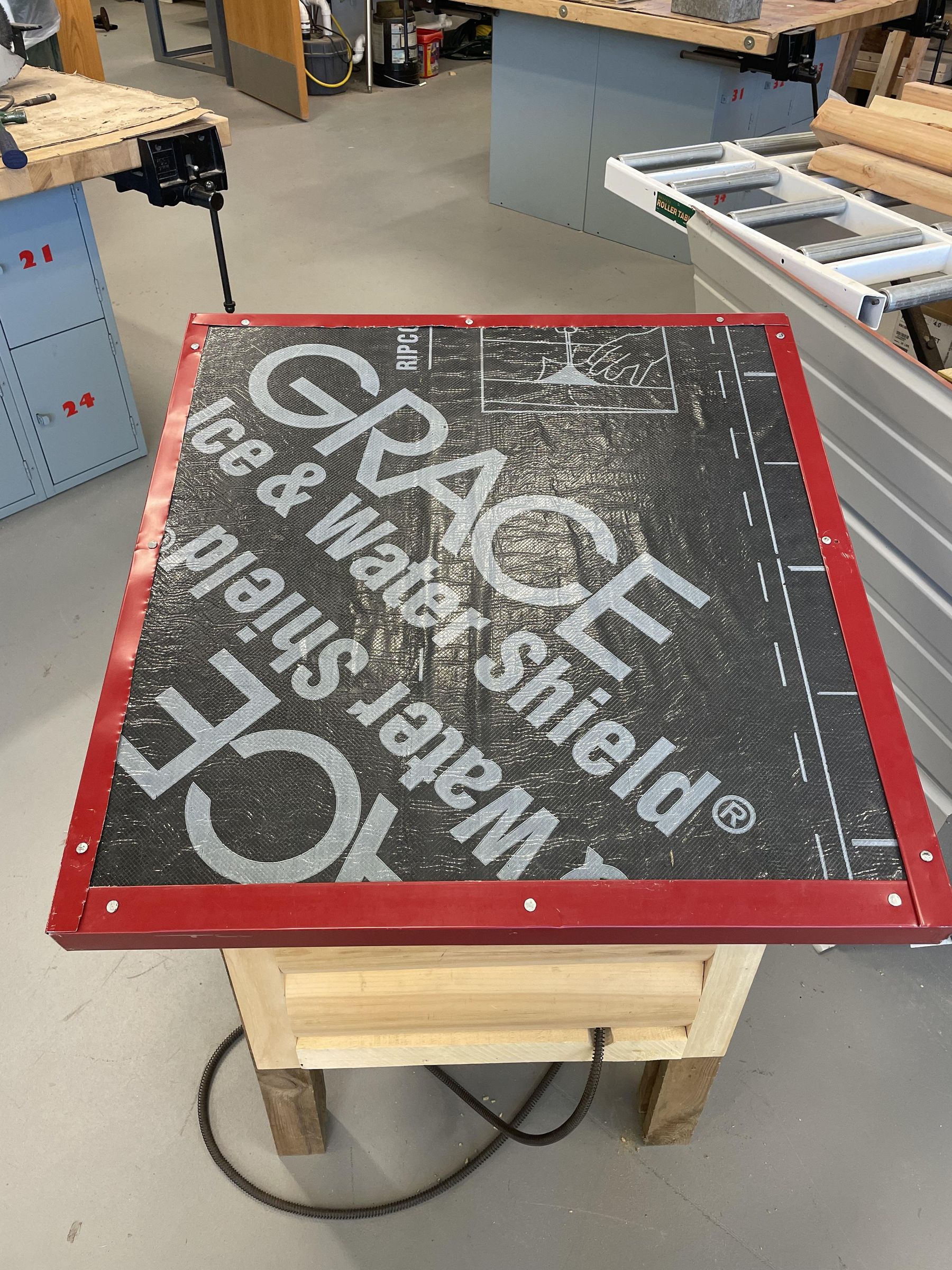 Insulated Heated Log Cabin Cat House : 5 Steps (with Pictures) - Instructables