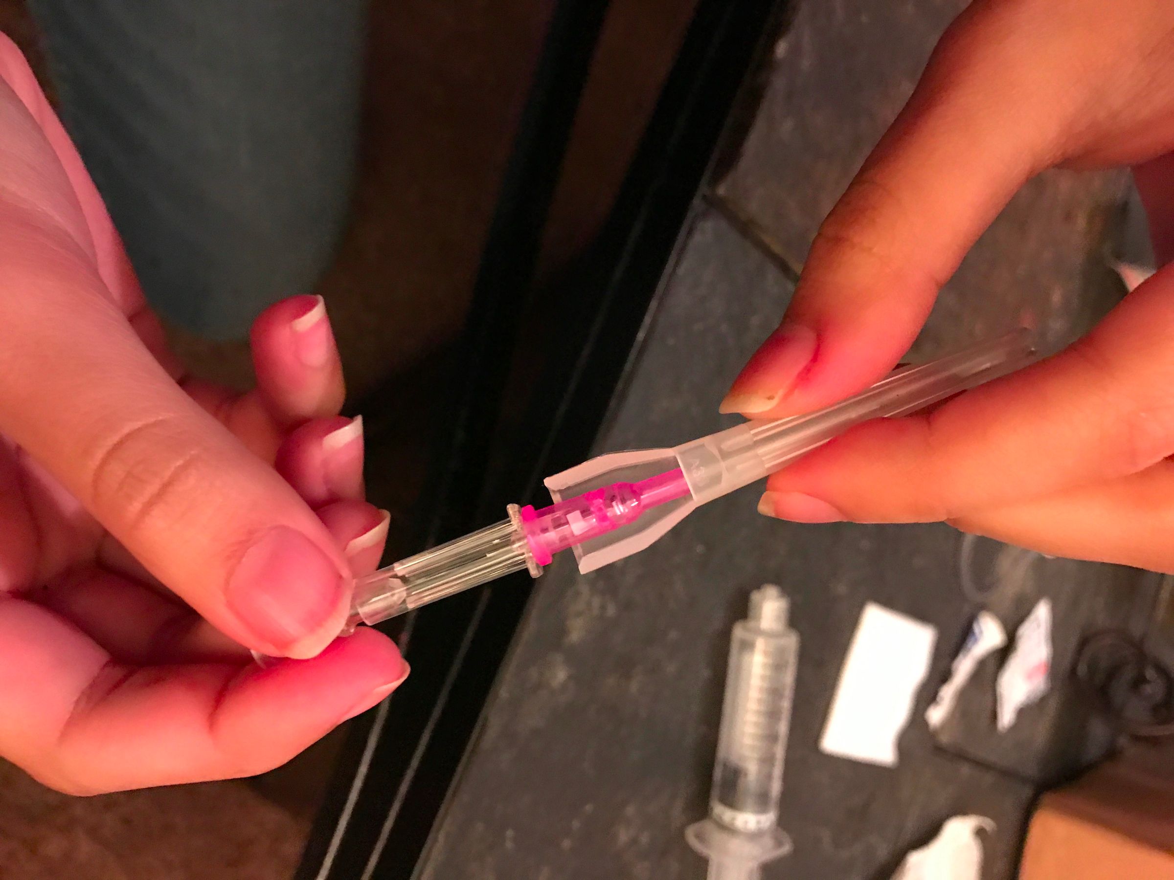 How to Insert an IV : 11 Steps - Instructables